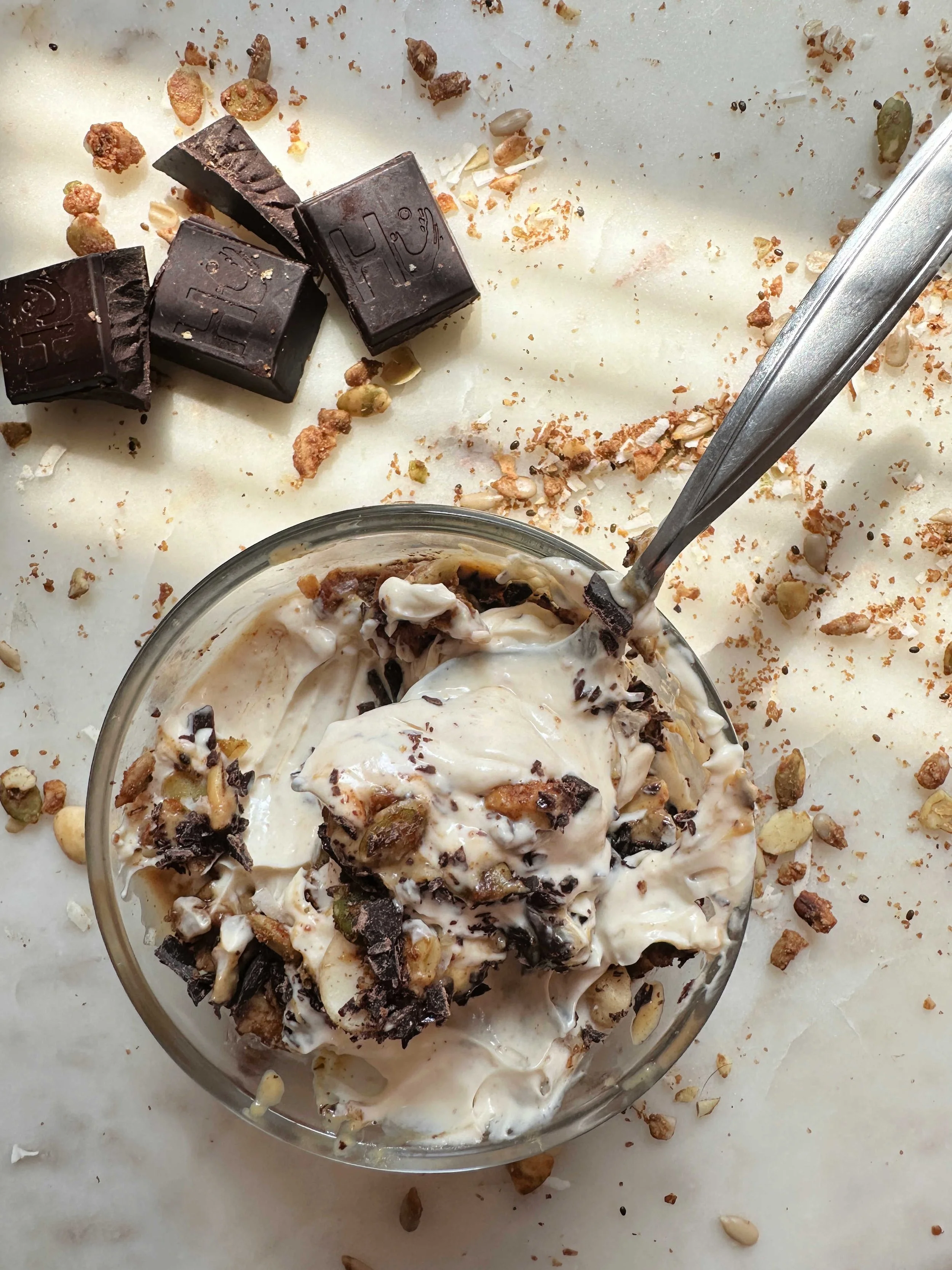 Dairy-Free Chunky Monkey Yogurt Parfaits (Low Carb & Grain-Free ...