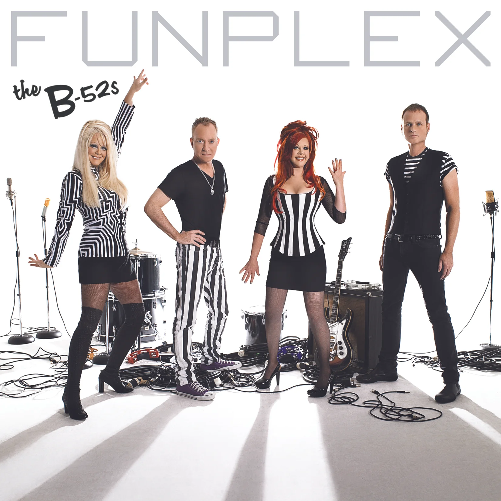 Gallery — The b-52s