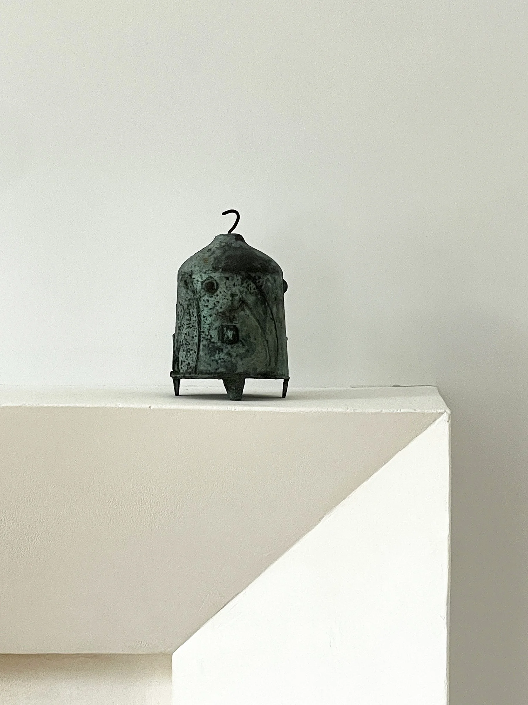 MATERI(A)NTIQUES FOOTED BRONZE BELL