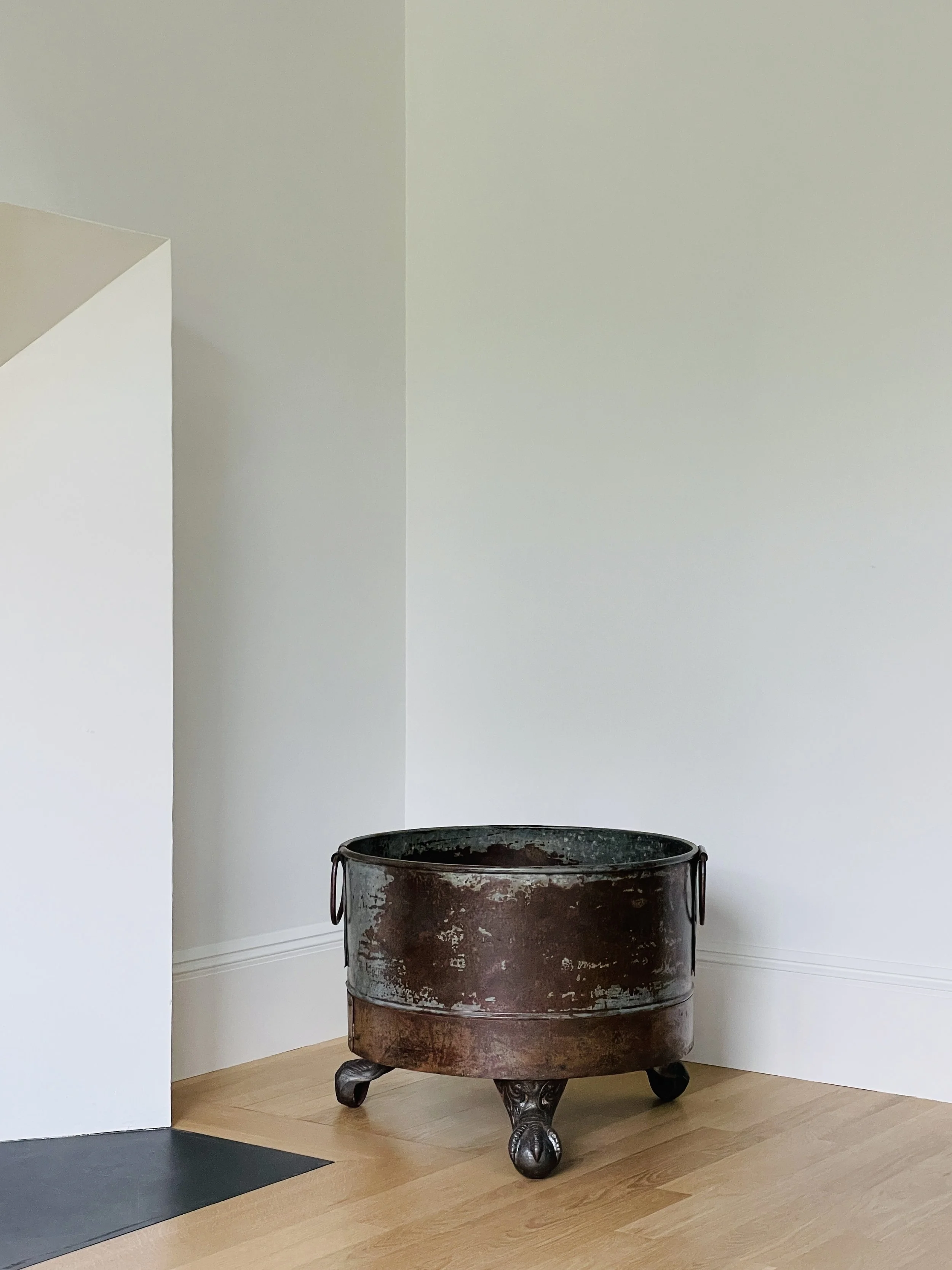 MATERI(A)NTIQUES LARGE METAL ROUND FOOTED PLANT HOLDER