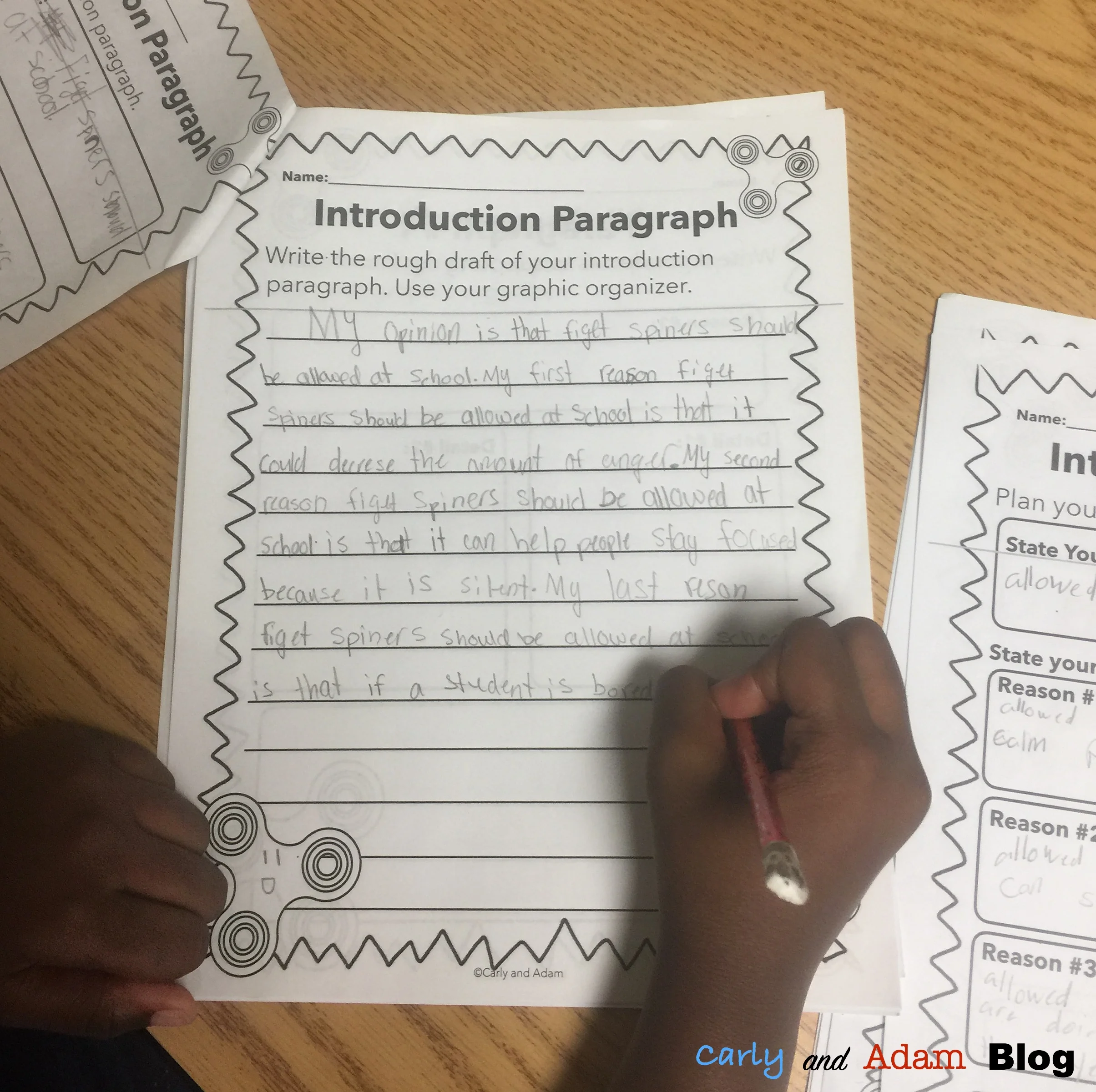 How to Use Fidget Spinners in the Classroom — Carly and Adam