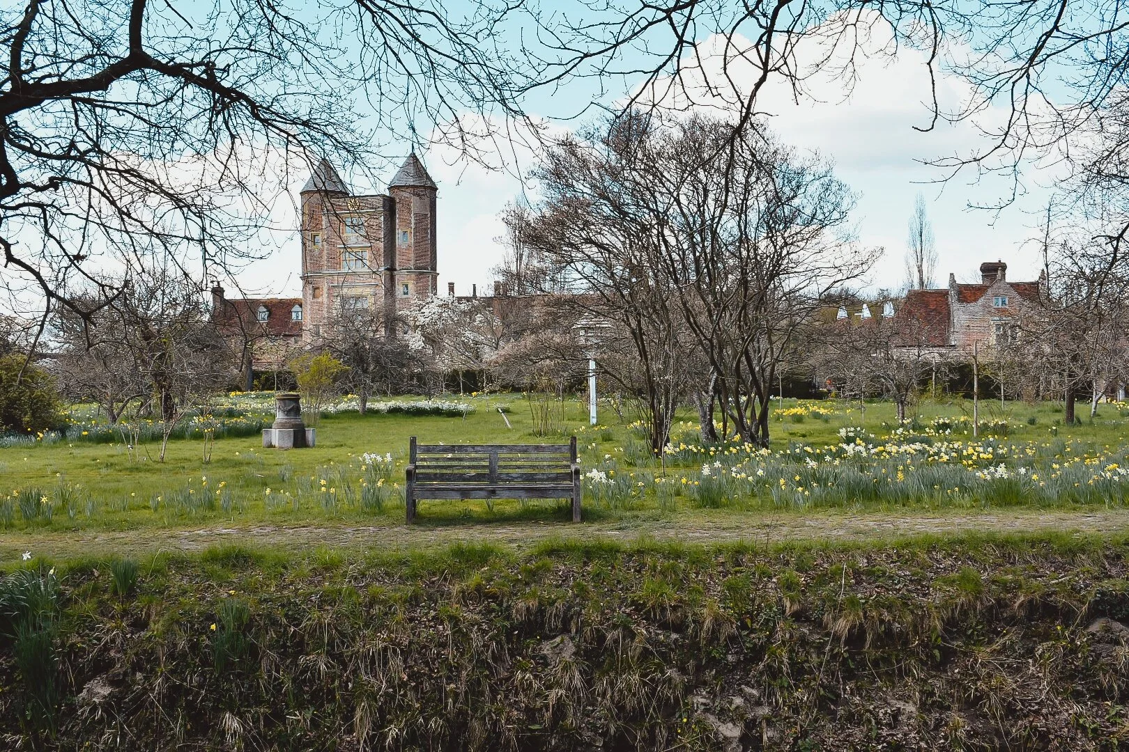 Spring at Sissinghurst — Skye O'Neill