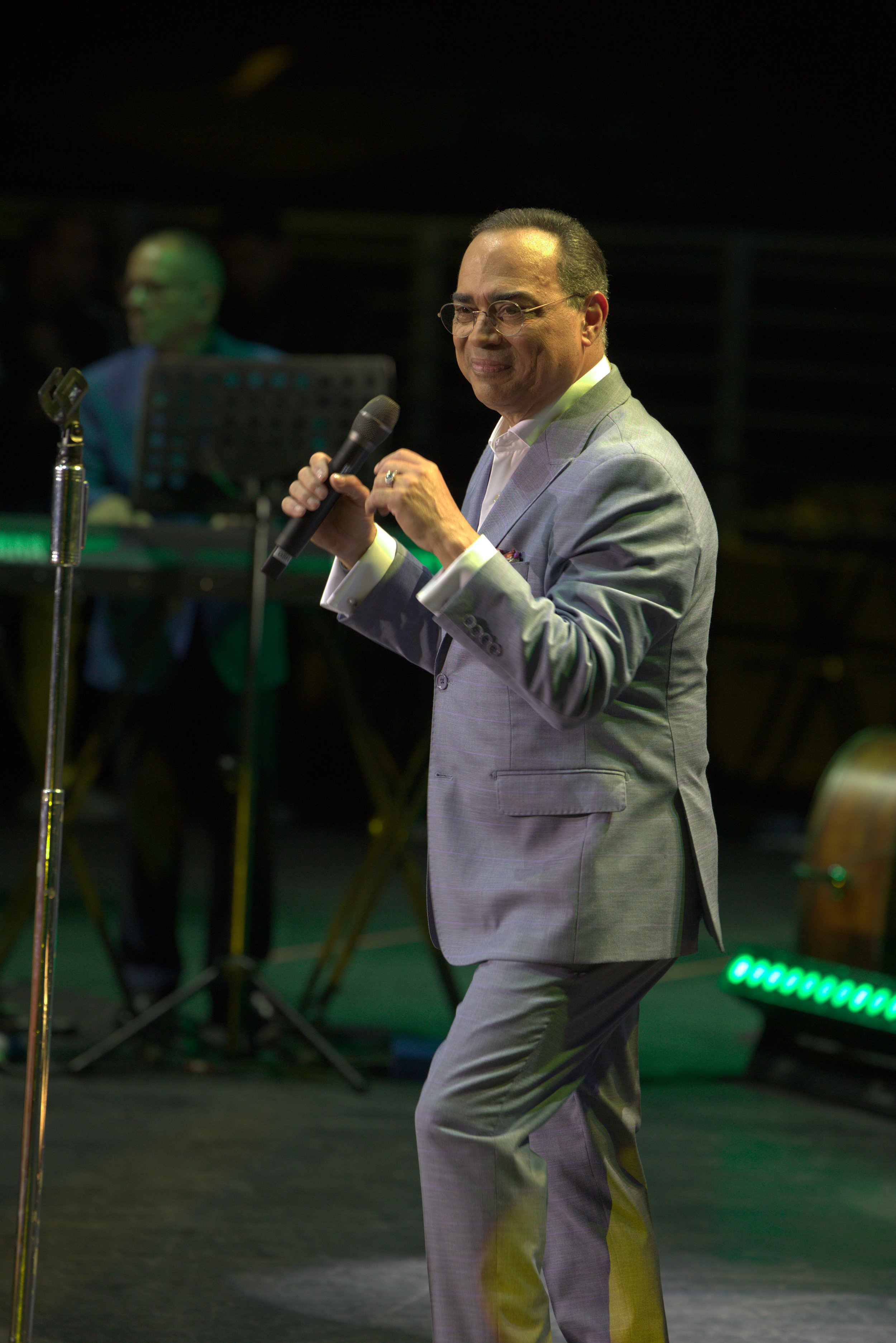 Gilberto Santa Rosa ContinÚa Su TravesÍa Por SuramÉrica Con AutÉntico Tour — Sol Borincano