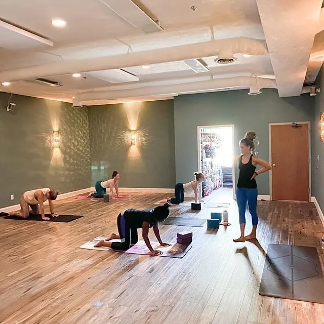 Roots Yoga