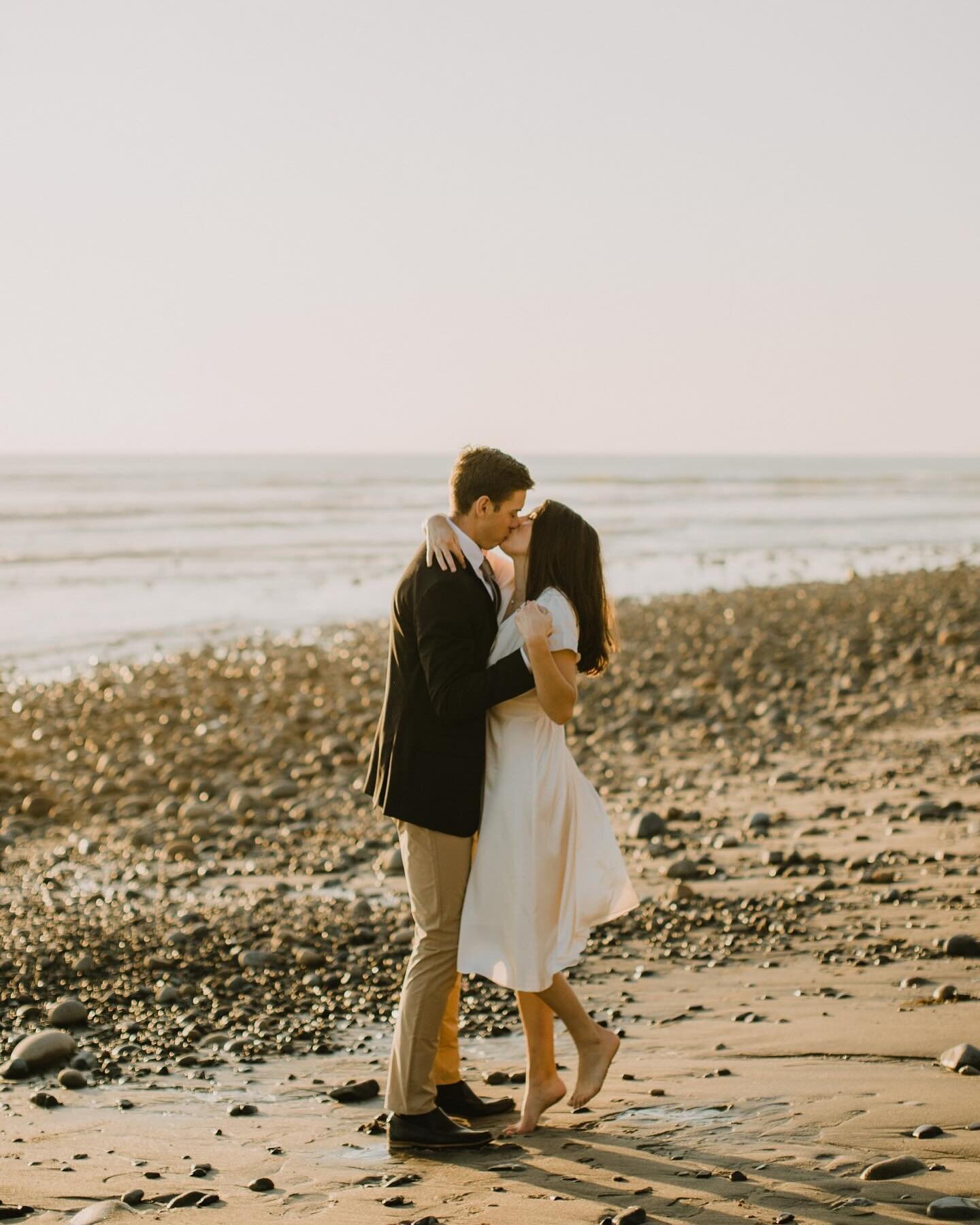 Emily & Neil | Engagement | Milwaukee, Wisconsin Wedding & Elopement ...