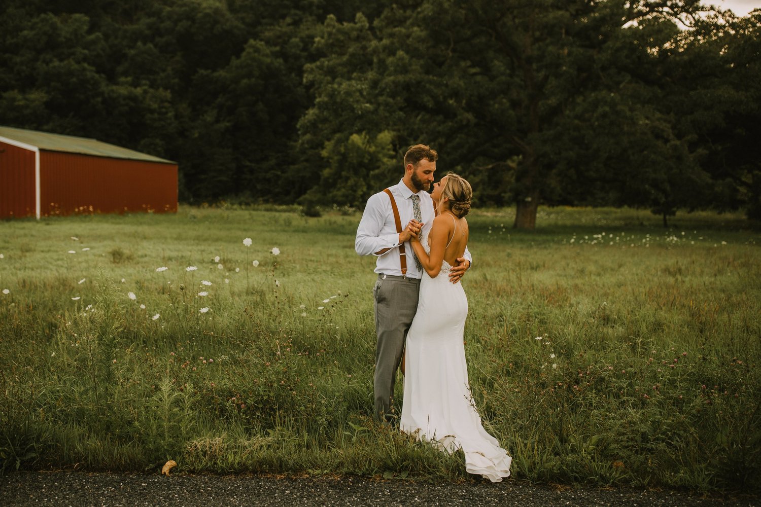 Shaye & Kale | Sugarland Barn | Madison, Milwaukee, Wisconsin Wedding ...