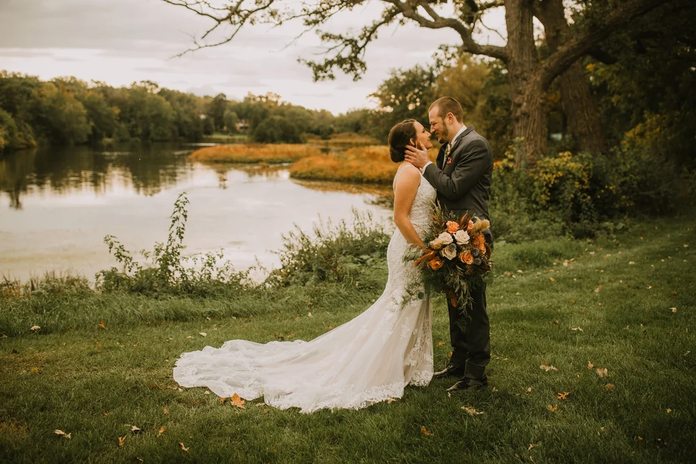 Paige & Blake | The Landing 1841 | Burlington, Milwaukee, Wisconsin ...