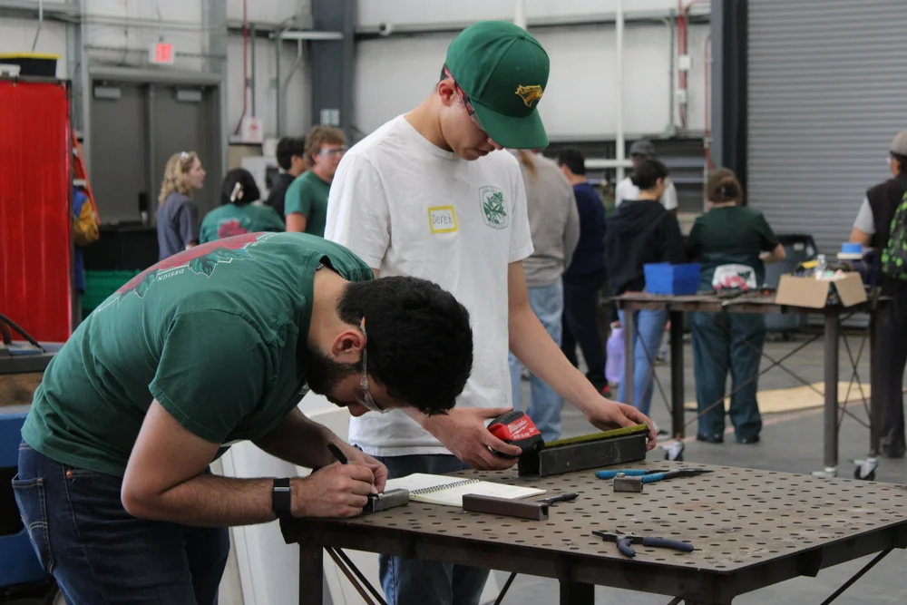 Rose Float — Cal Poly Rose Float