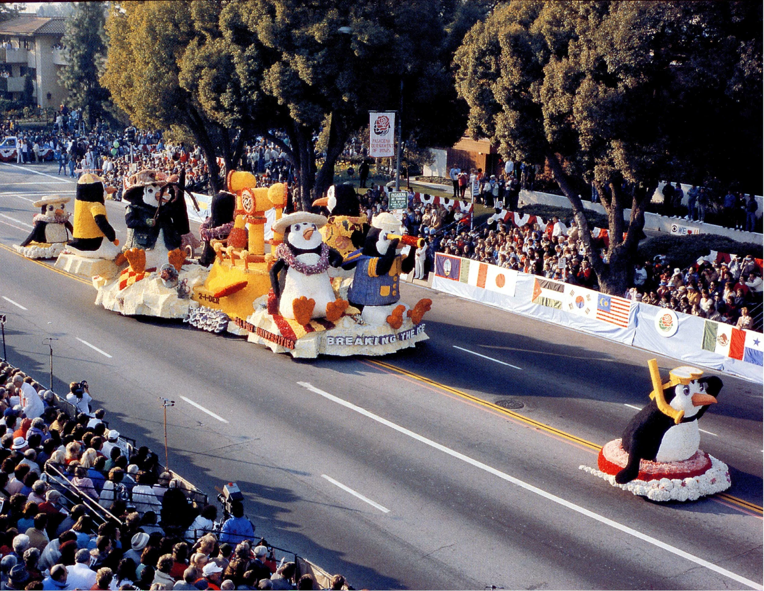 Floats from 1981 - 1990 — Cal Poly Rose Float