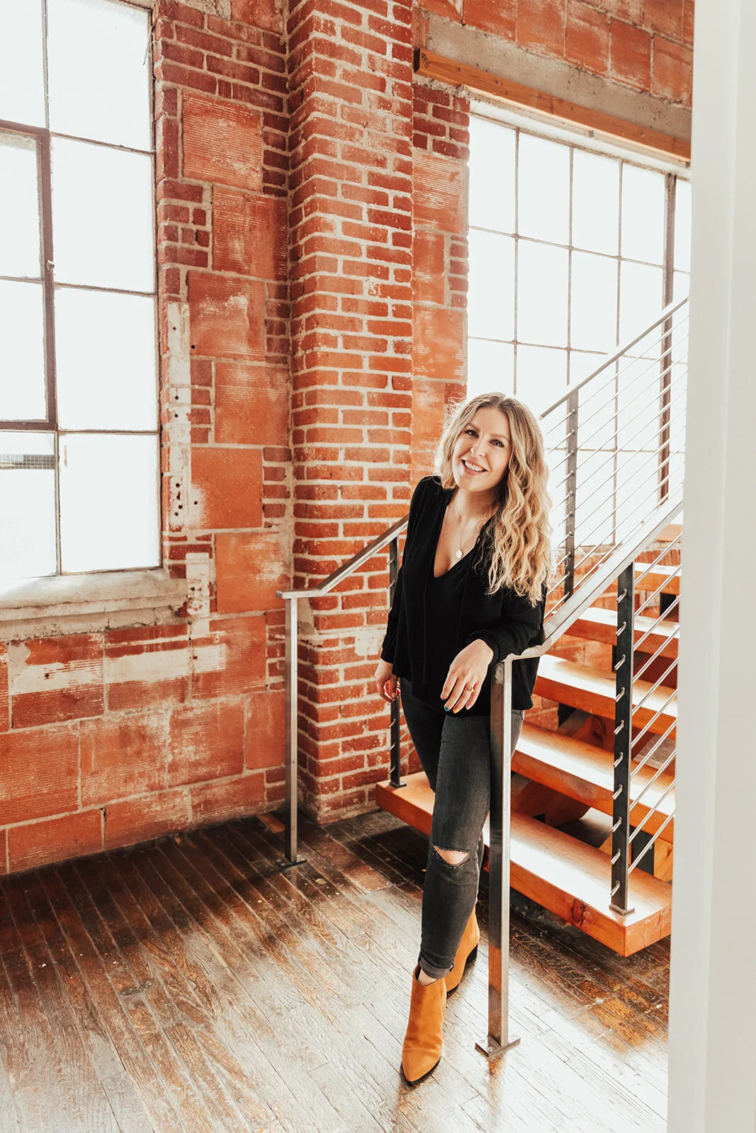 ABOUT — Berlynn Hair