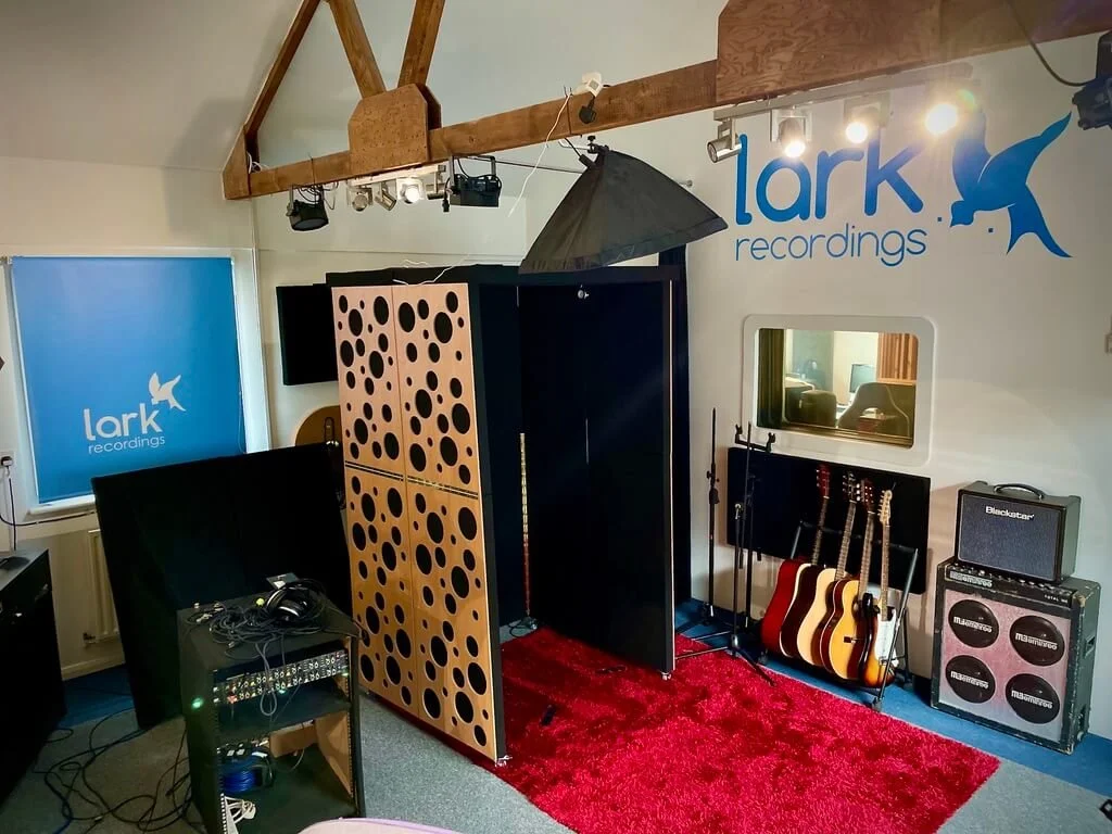 https://www.larkstudiosguildford.com/home