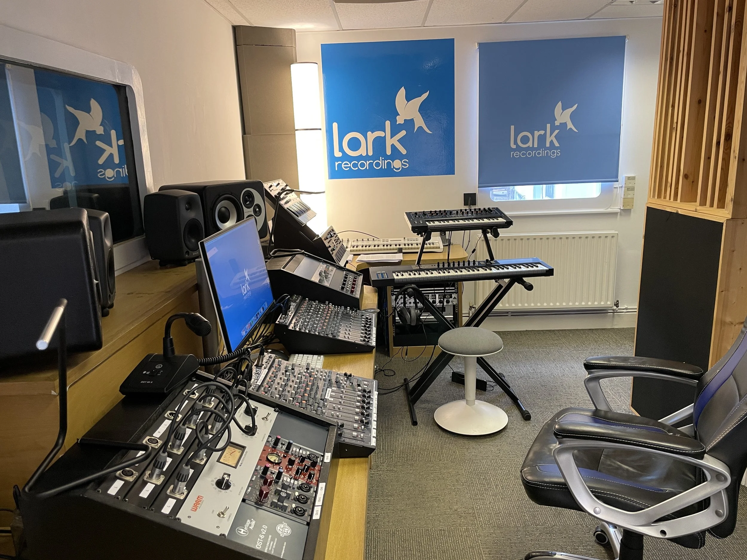 https://www.larkstudiosguildford.com/home
