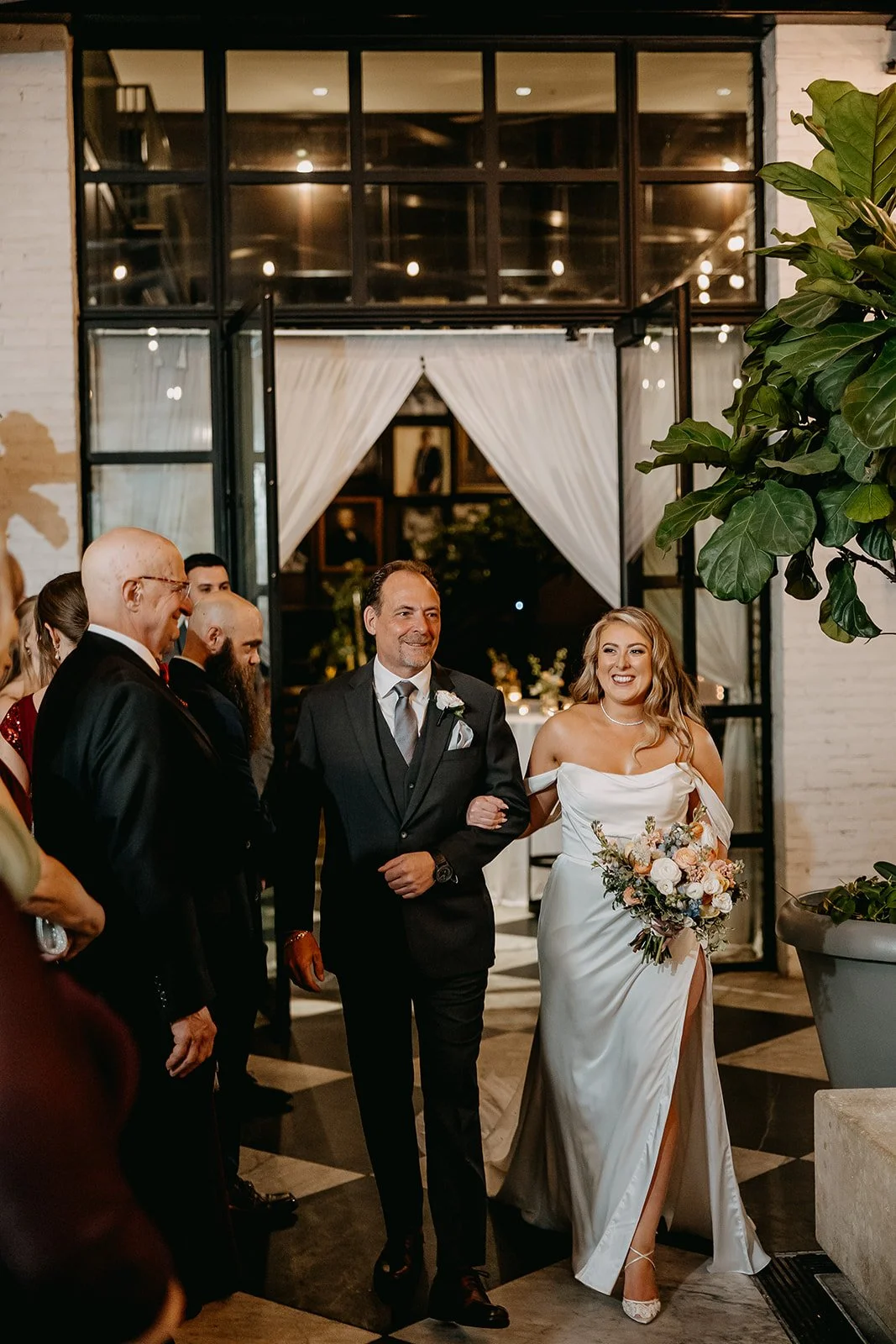 Nicole & Eric’s Oxford Exchange Wedding — Rad Red Creative - Tampa Bay ...