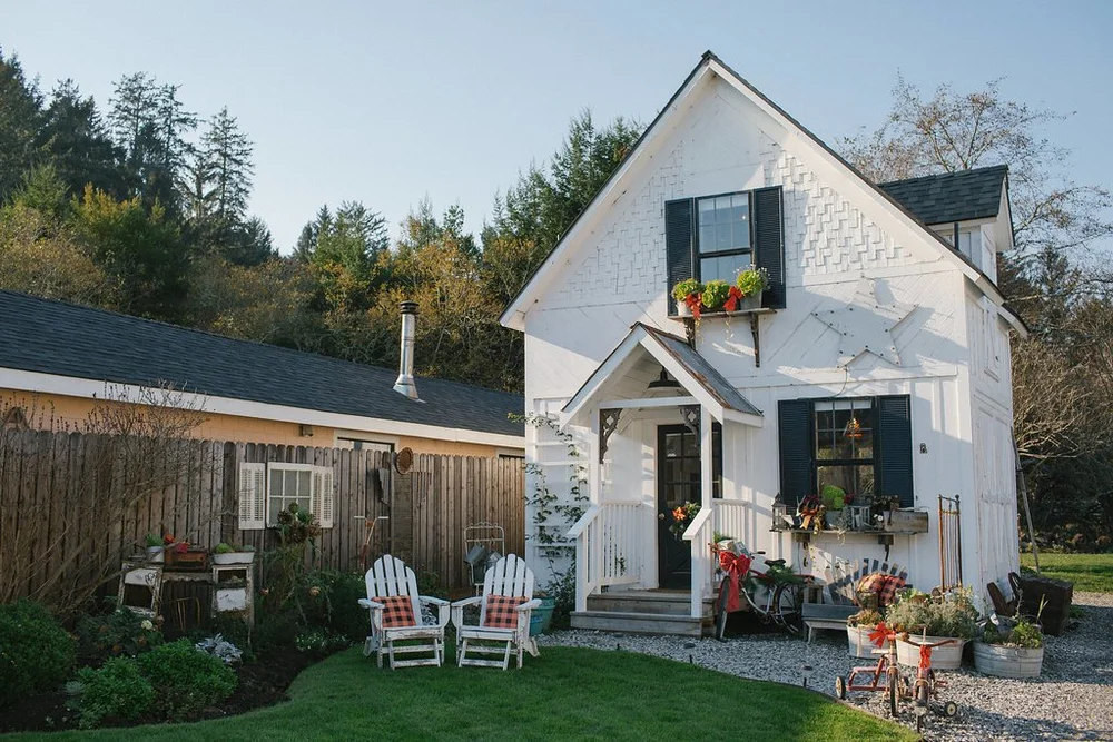 Discover the Beauty of Unplugged Holidays in Historic Ferndale — Visit ...