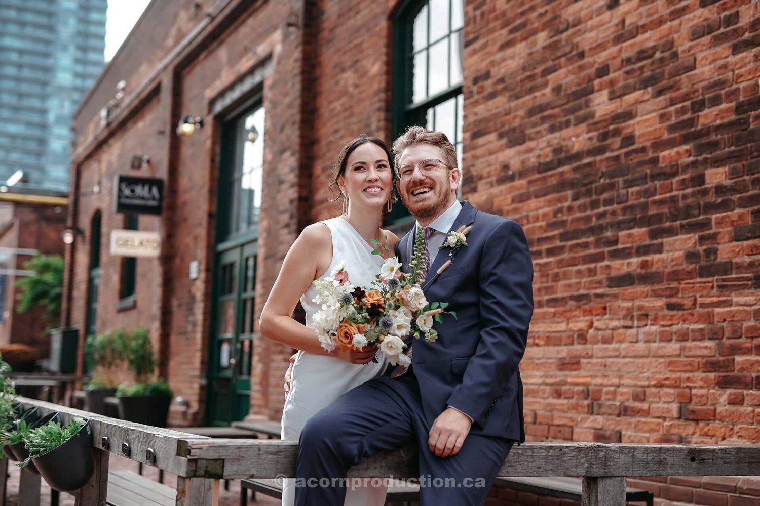 A casual outdoor wedding at the distillery district in Toronto ...