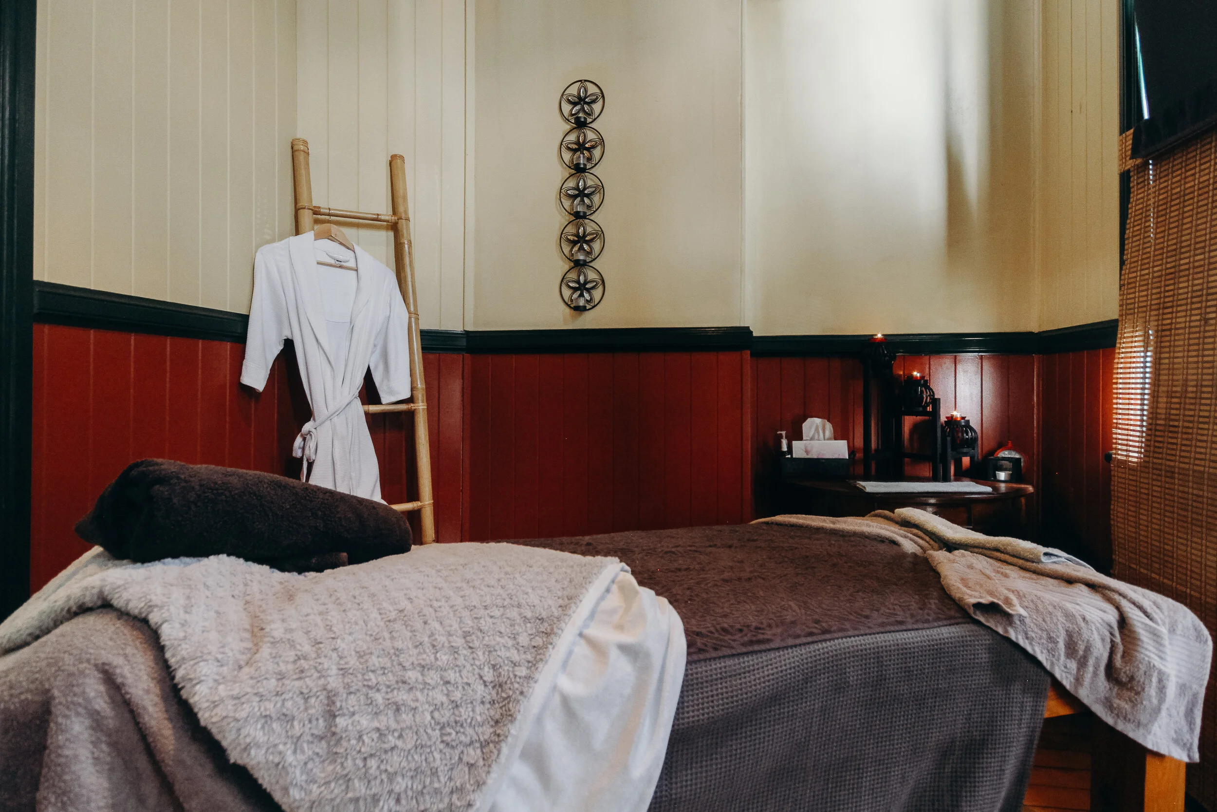 Oasis Day Spa — The Field Guide