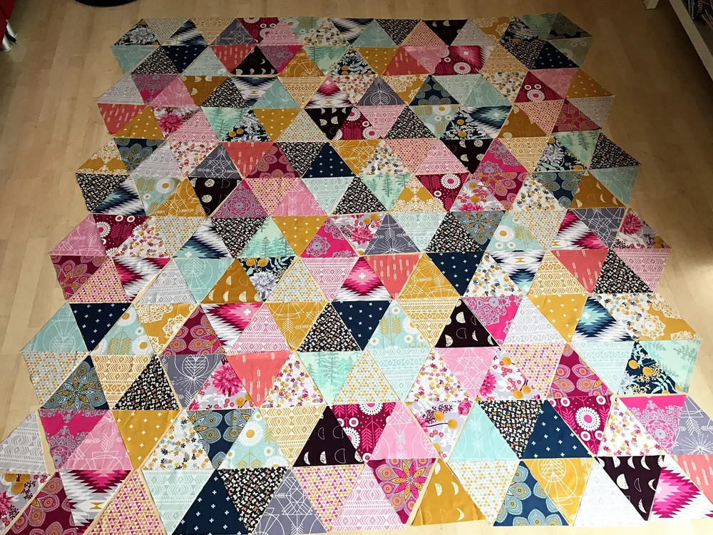 Mein Triangularity-Quilt — SpulenTango