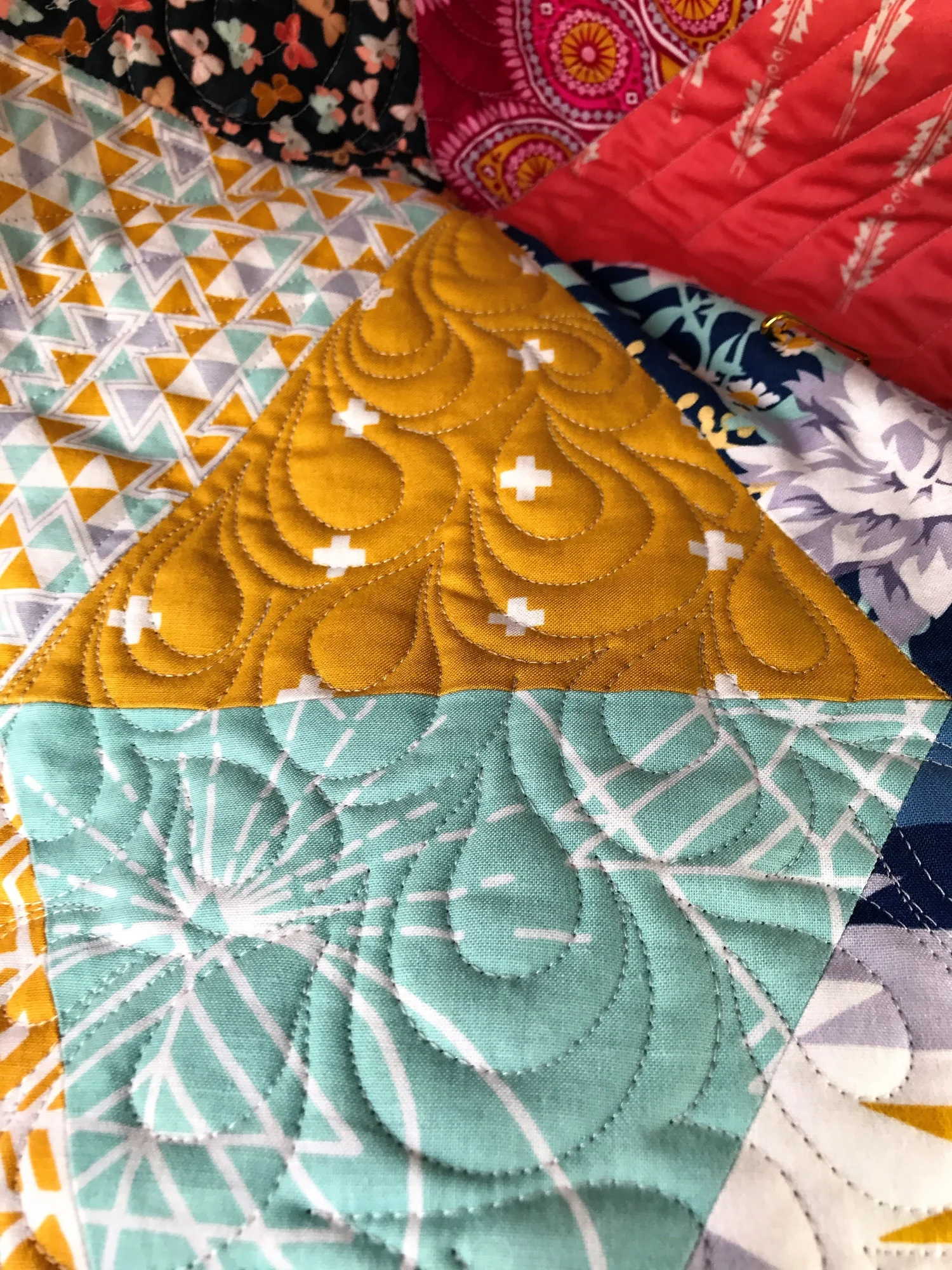 Mein Triangularity-Quilt — SpulenTango