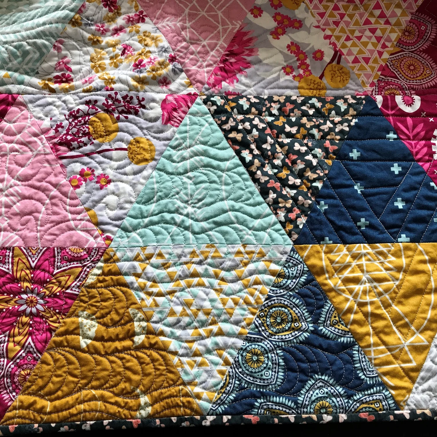 Mein Triangularity-Quilt — SpulenTango