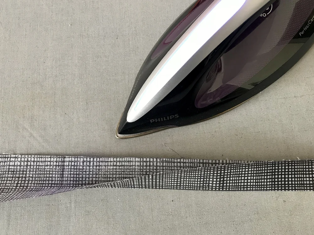 Tutorial: Binding herstellen und annähen — SpulenTango