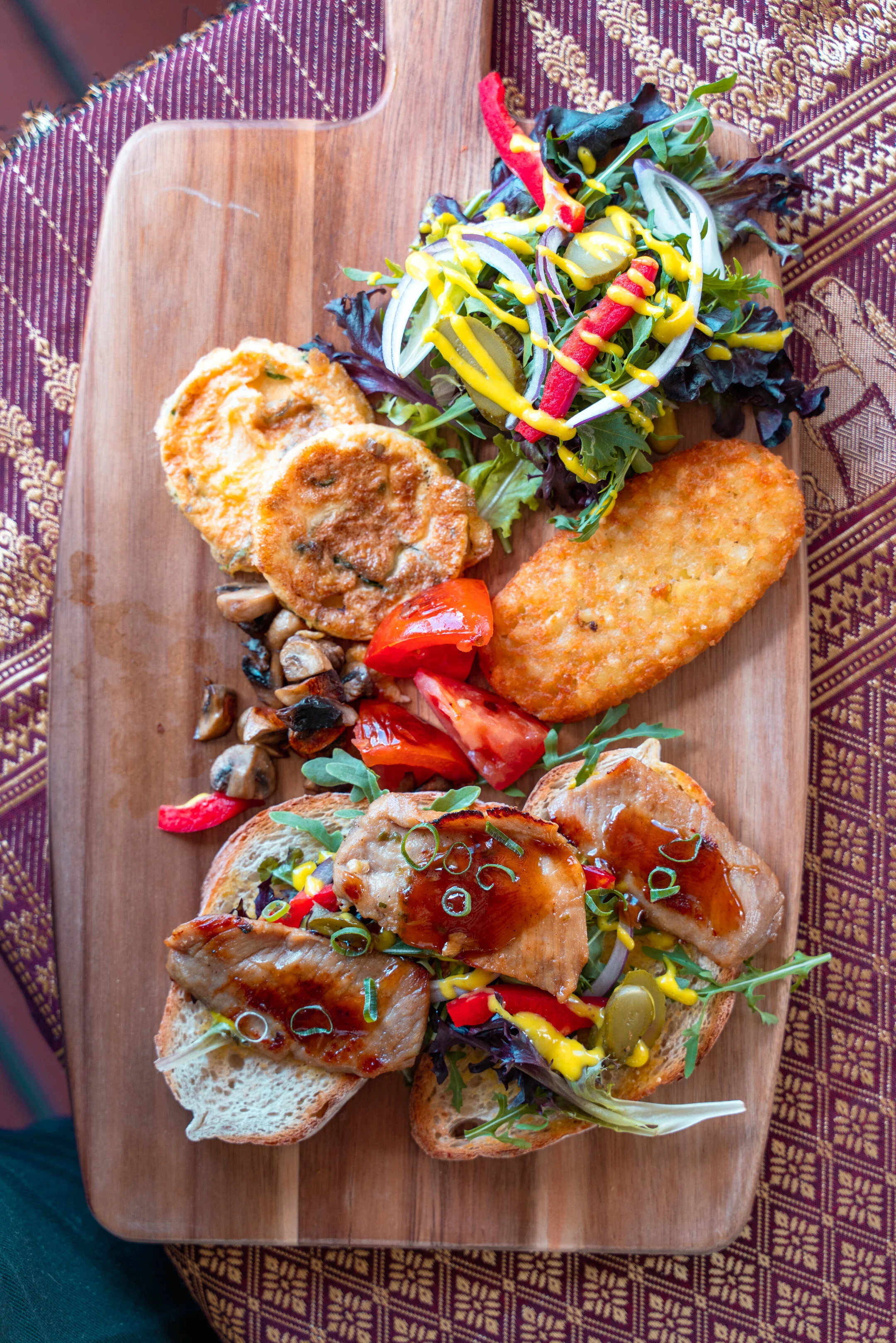 Breakfast at Siam Samrarn — foodieadam