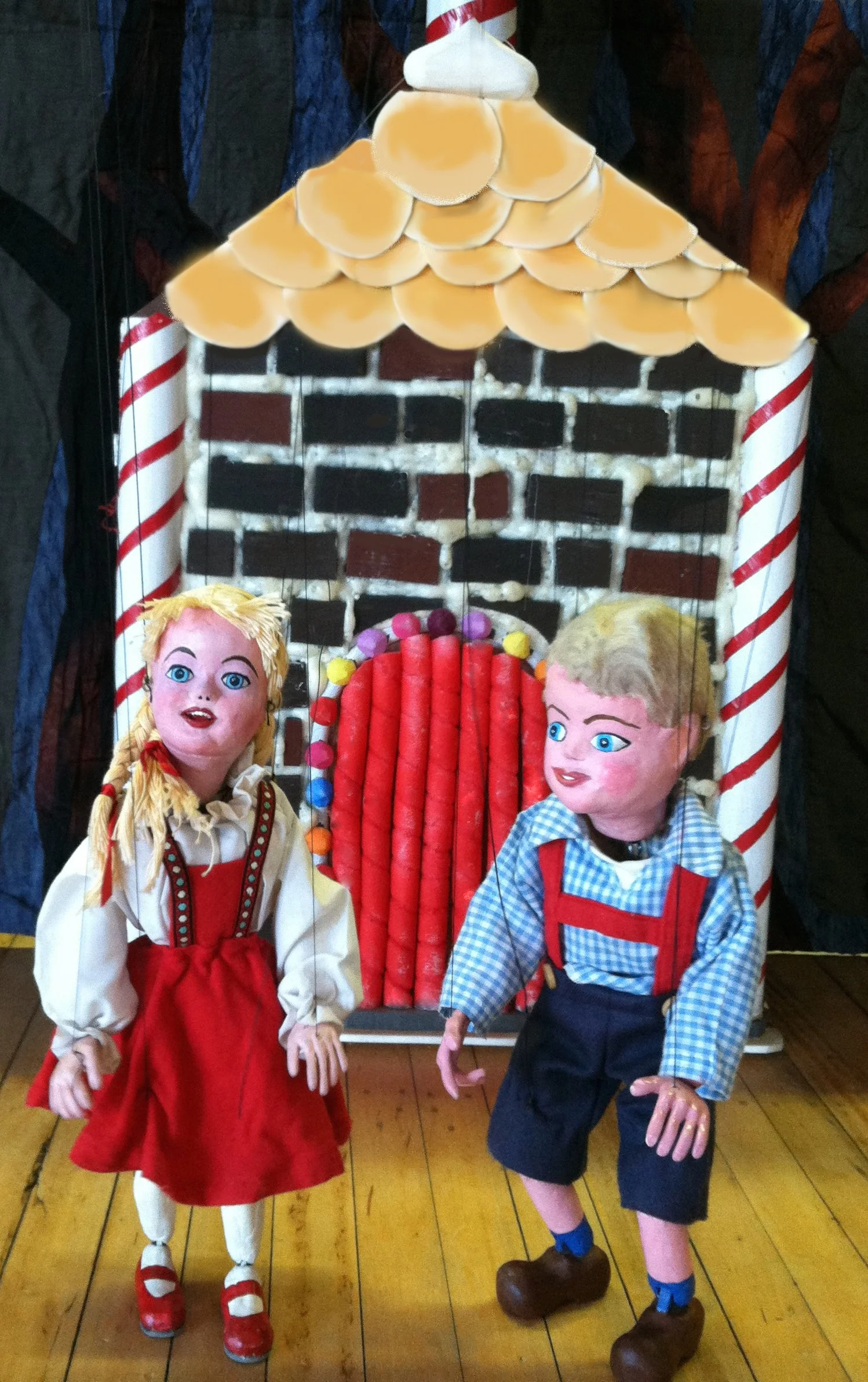 Red Herring Puppets at S&S — The Scoundrel & Scamp Theatre