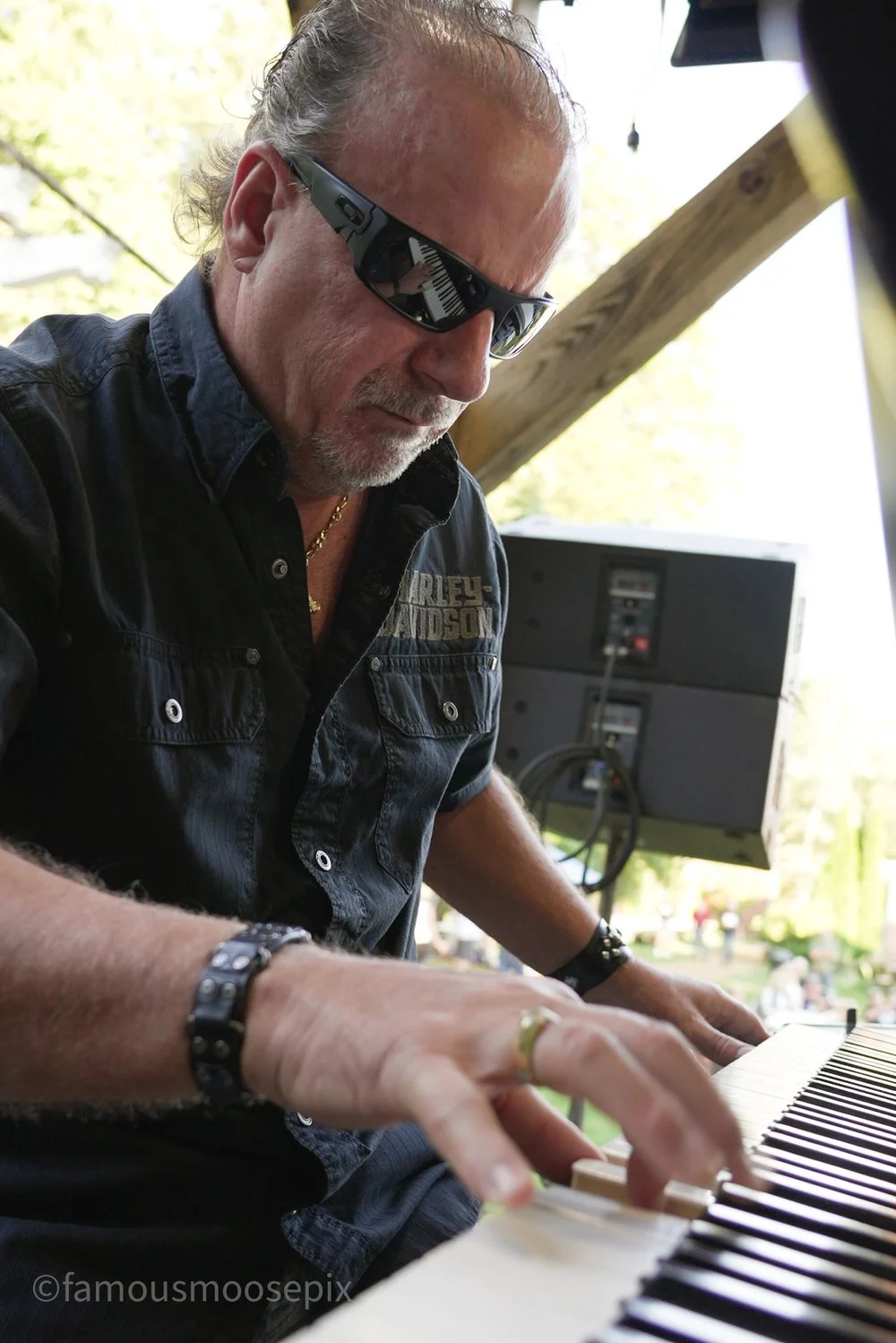 Photo Gallery — Johnny Six Gun Band