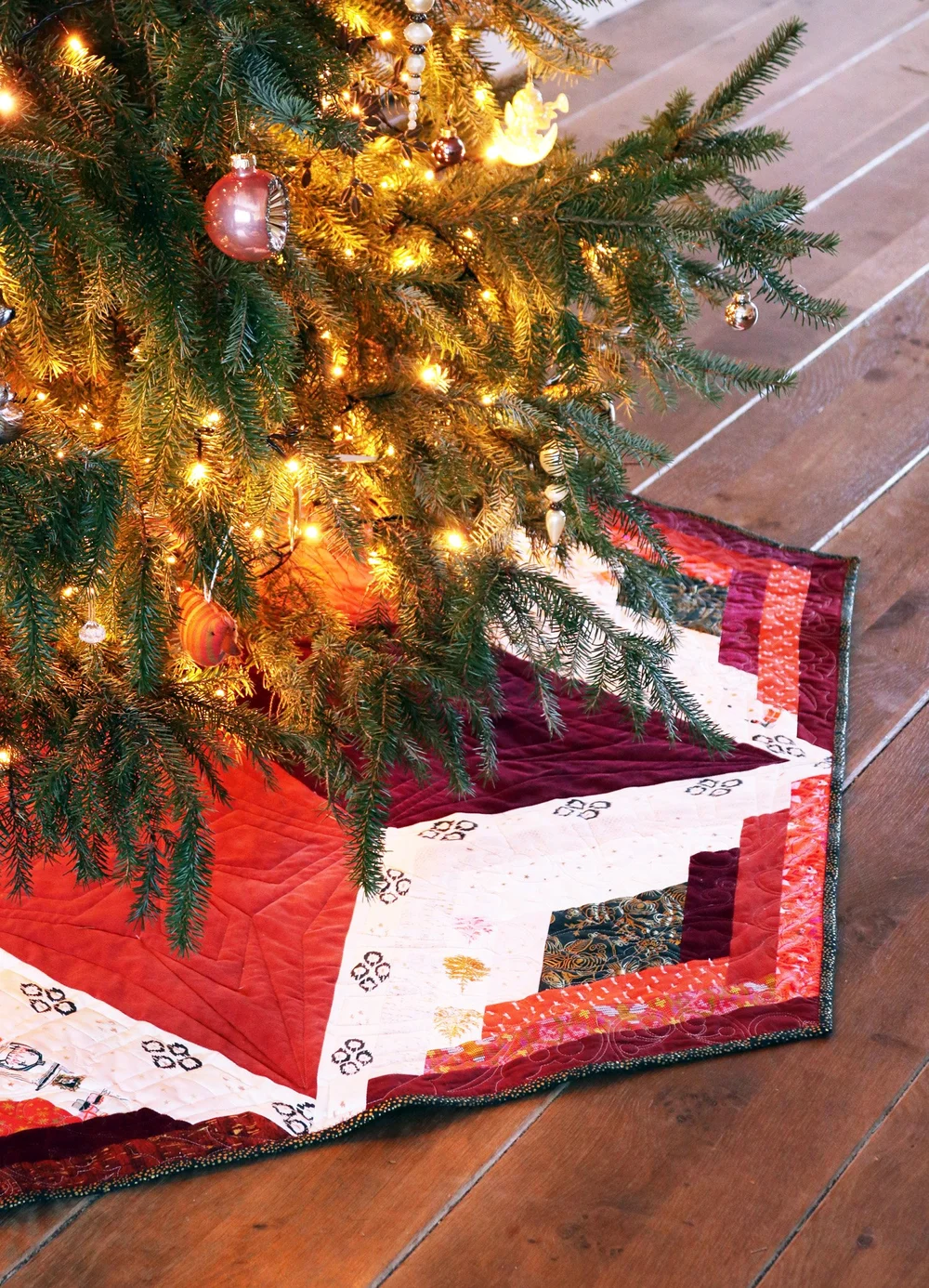 Log Cabin Christmas Tree