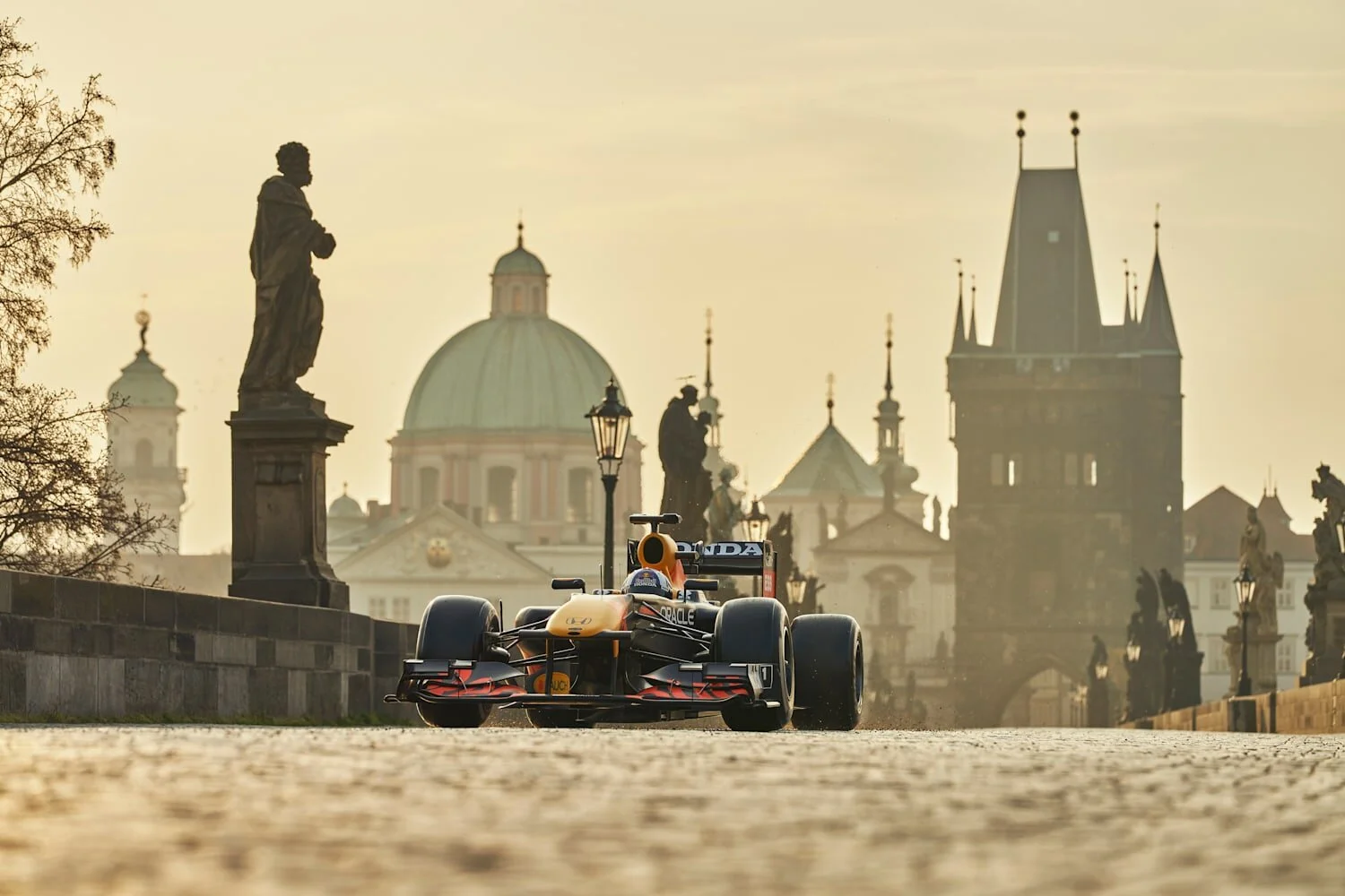 VIDEO: Red Bull F1 races through Prague Castle and over Charles Bridge ...