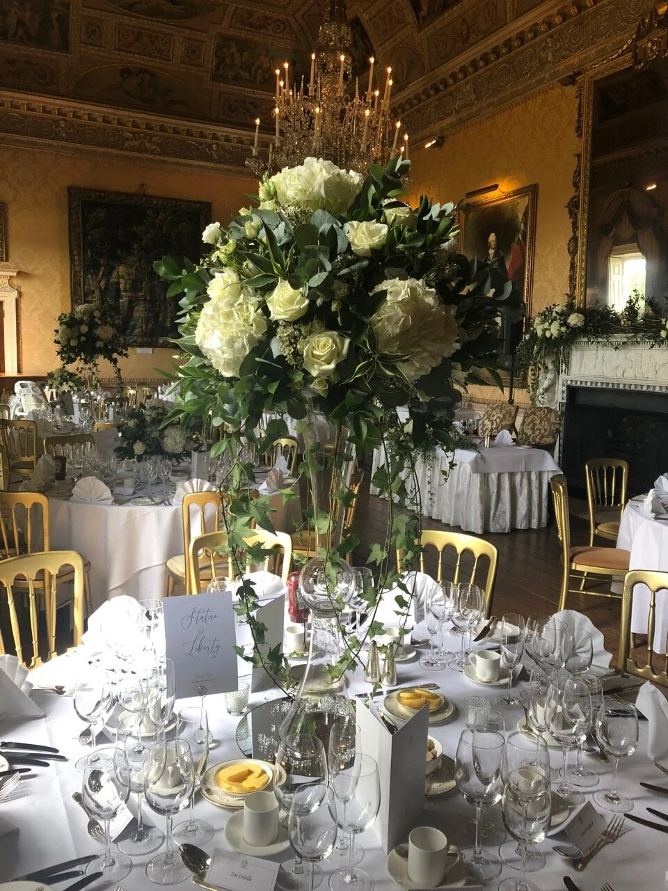 Top tips for using flowers in a Manor House - Vicinity Weddings