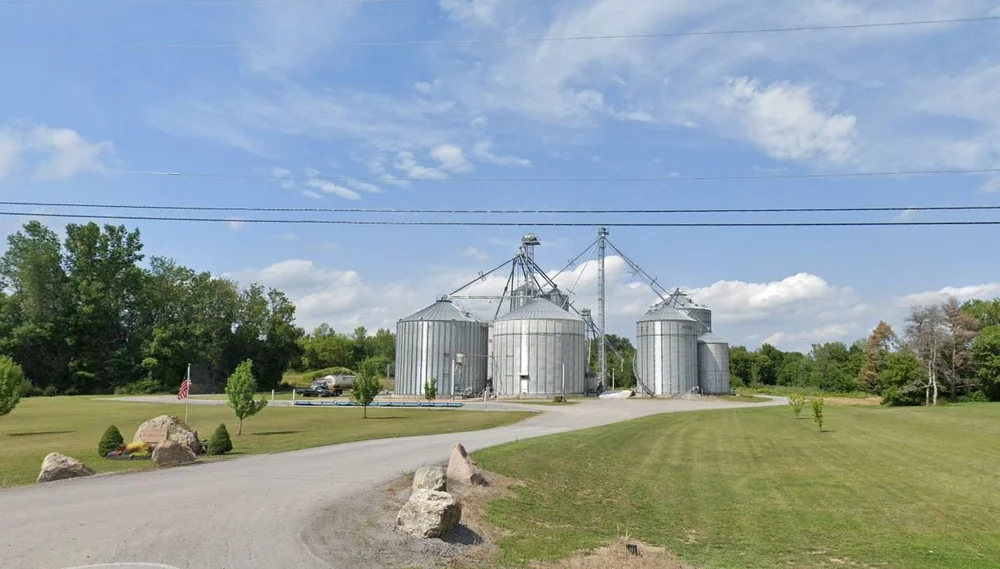 Our Locations — Howlett Farms