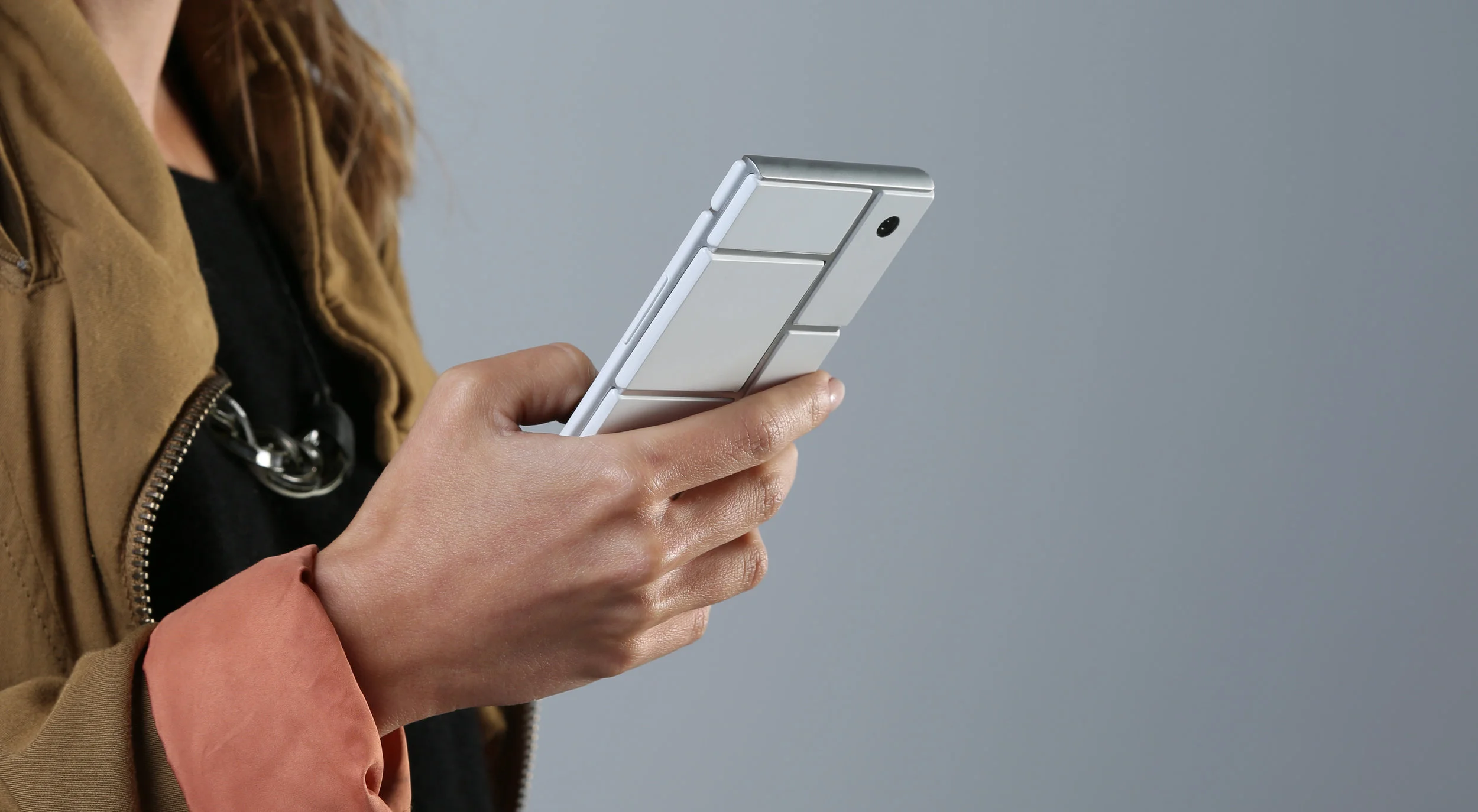 ara: modular phone — luke mastrangelo