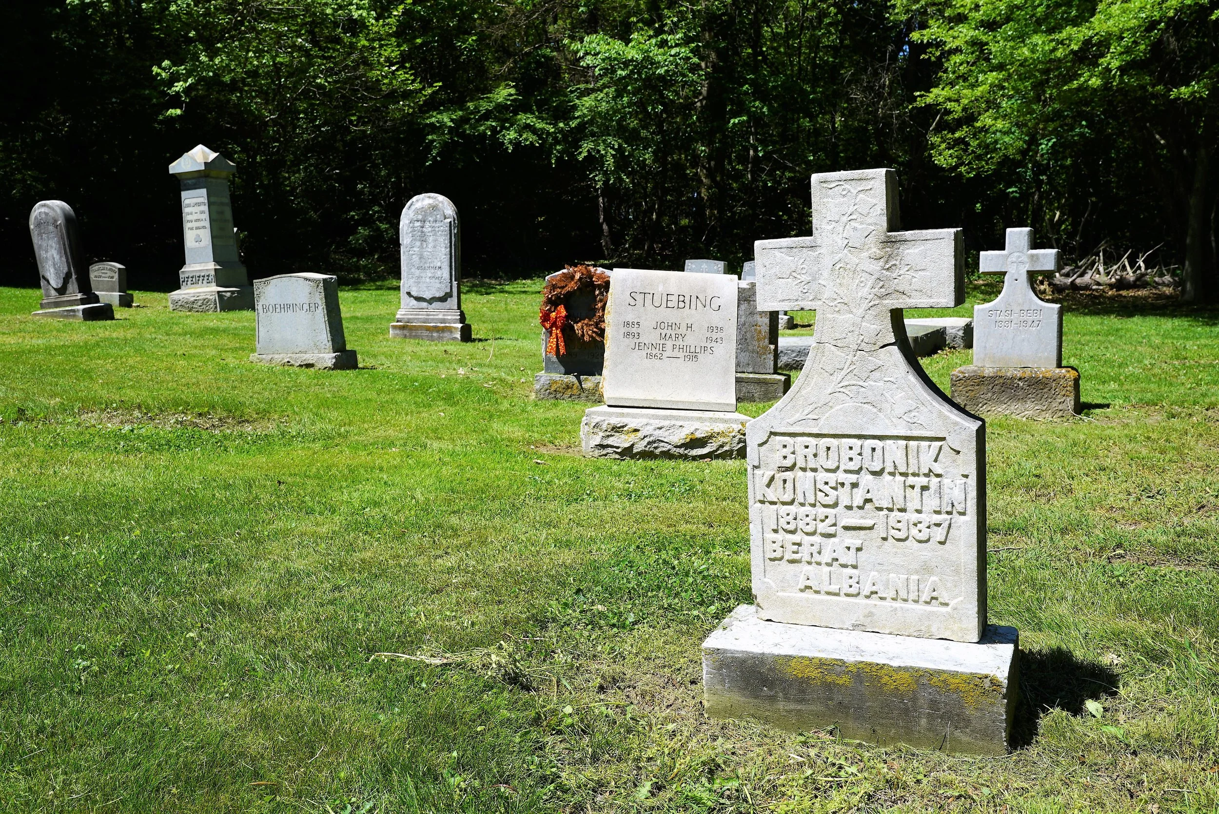 Philadelphia Memorial Park Cemetery - Frazer, Pennsylvania — Local ...