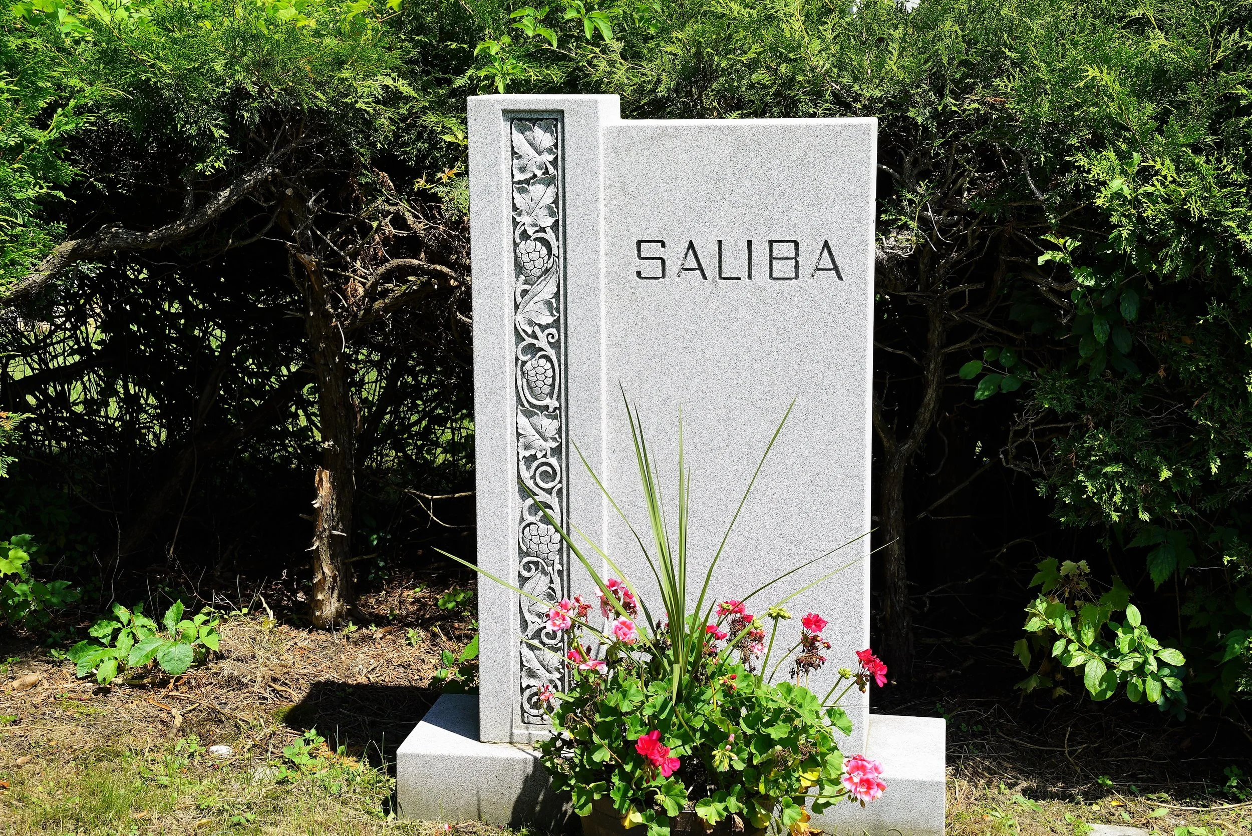 Headstone Designs — Local Cemeteries