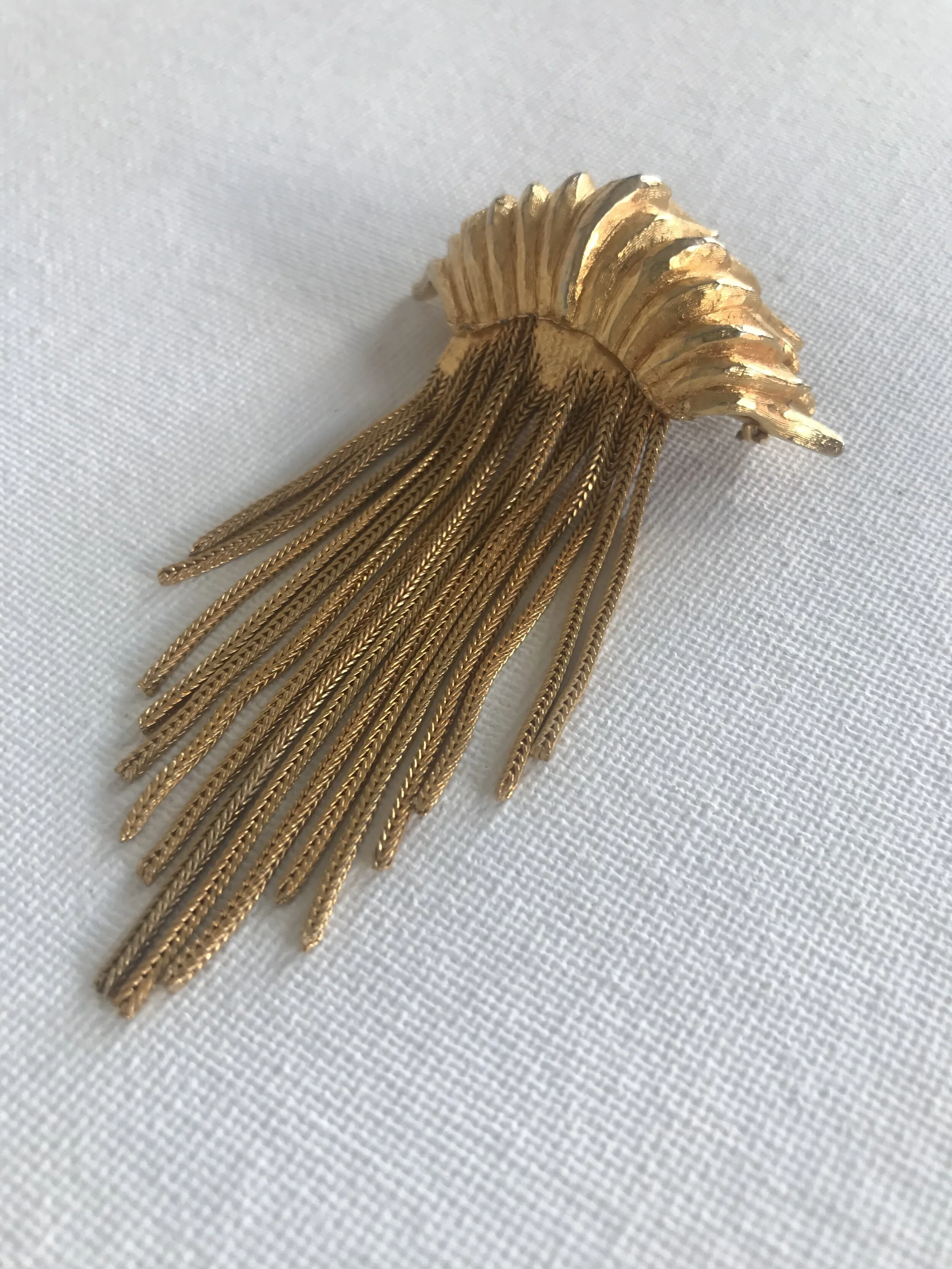 1960's Gold Fringe Pin — ehra