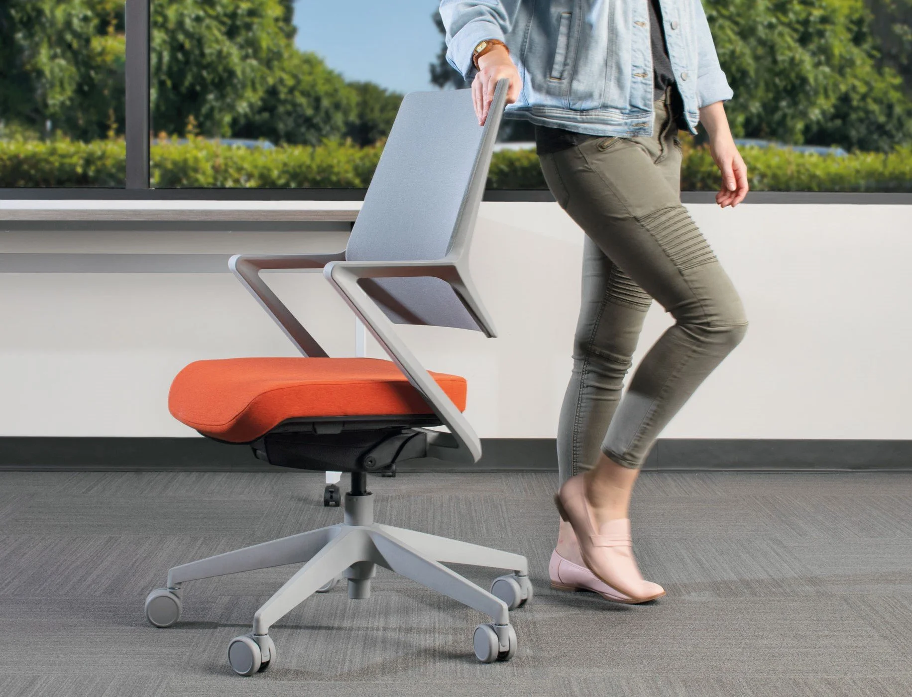 Task & Conference Seating — Corporate Environments International | Hawaii