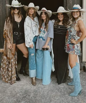 What to wear to the Round Top Antiques Fair | Style Inspiration