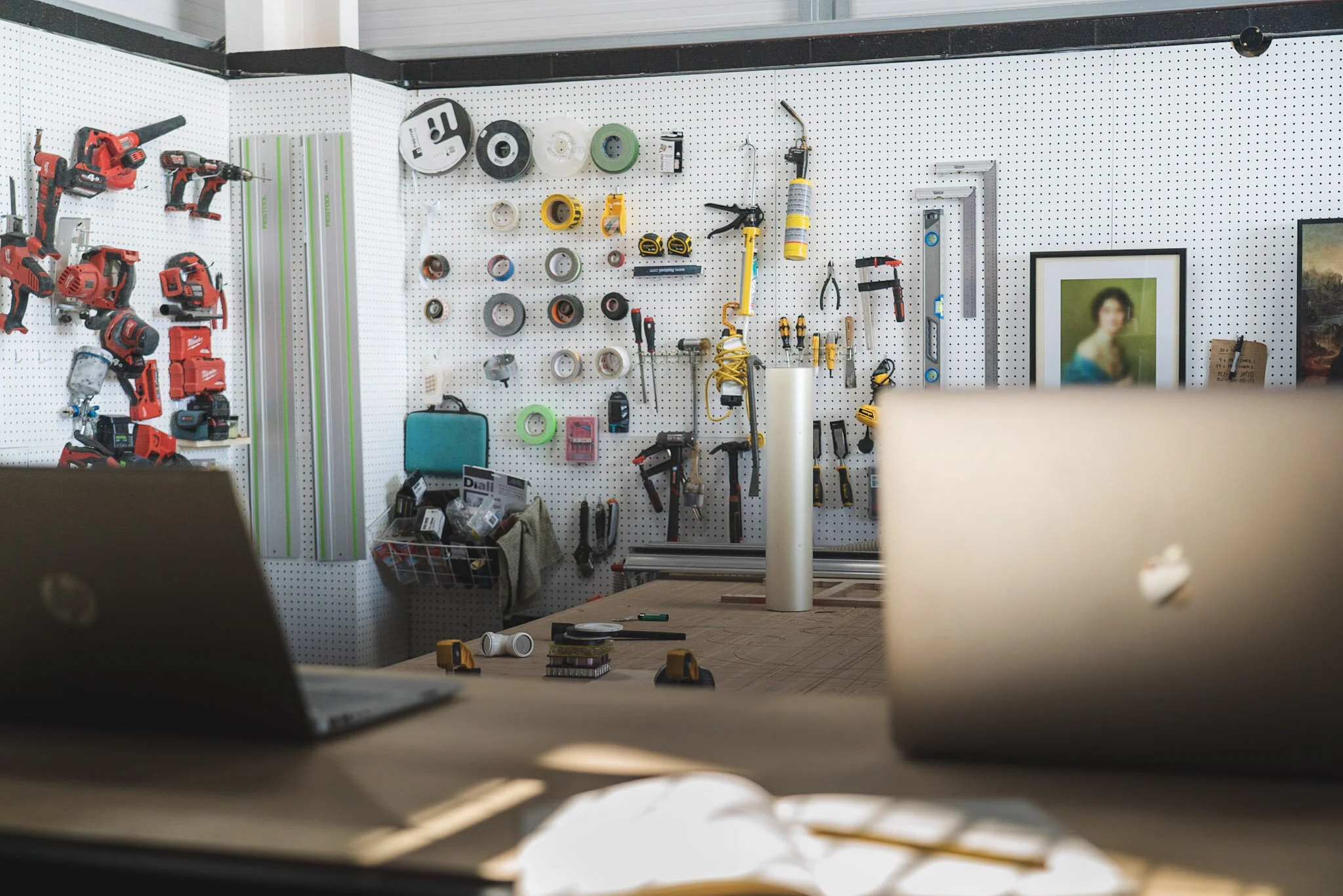 HQ — THE SYRUP ROOM