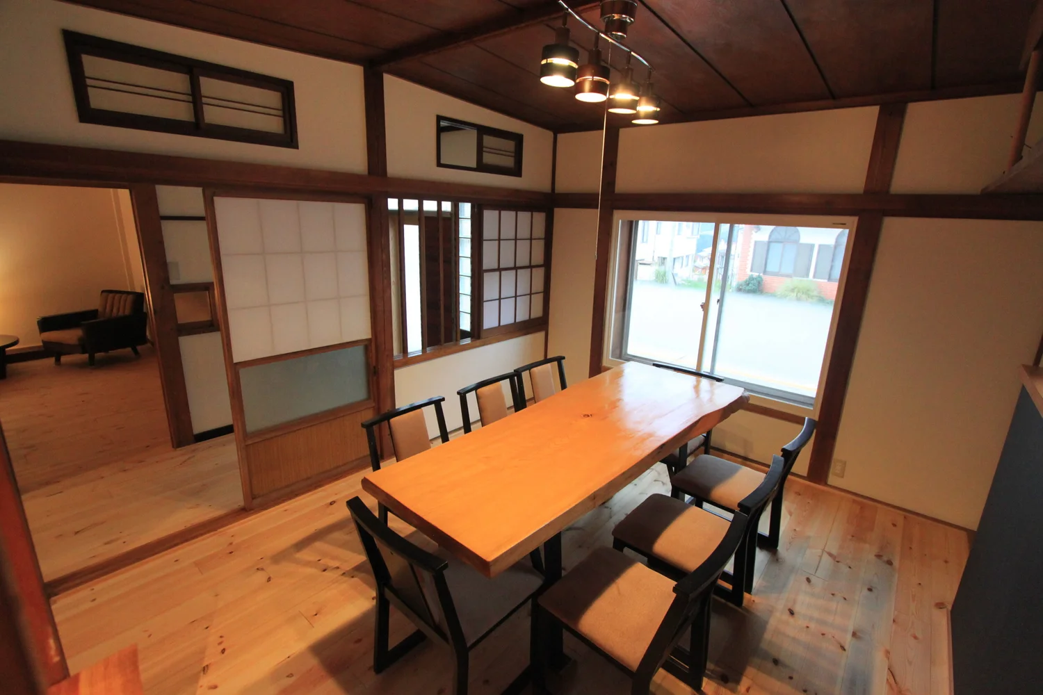 Shinden House — Akari House
