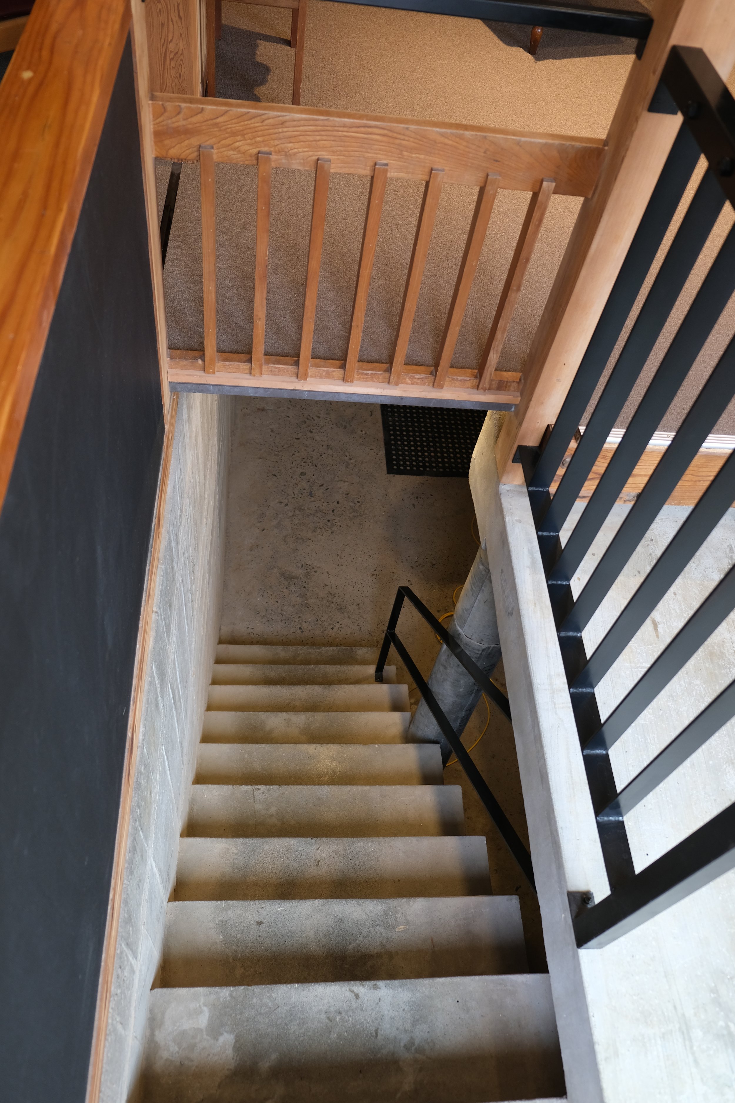 Yubaba House — Akari House