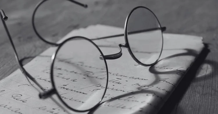 The Ultimate Guide to Computer Progressive Lenses — CHINOOK OPTICAL