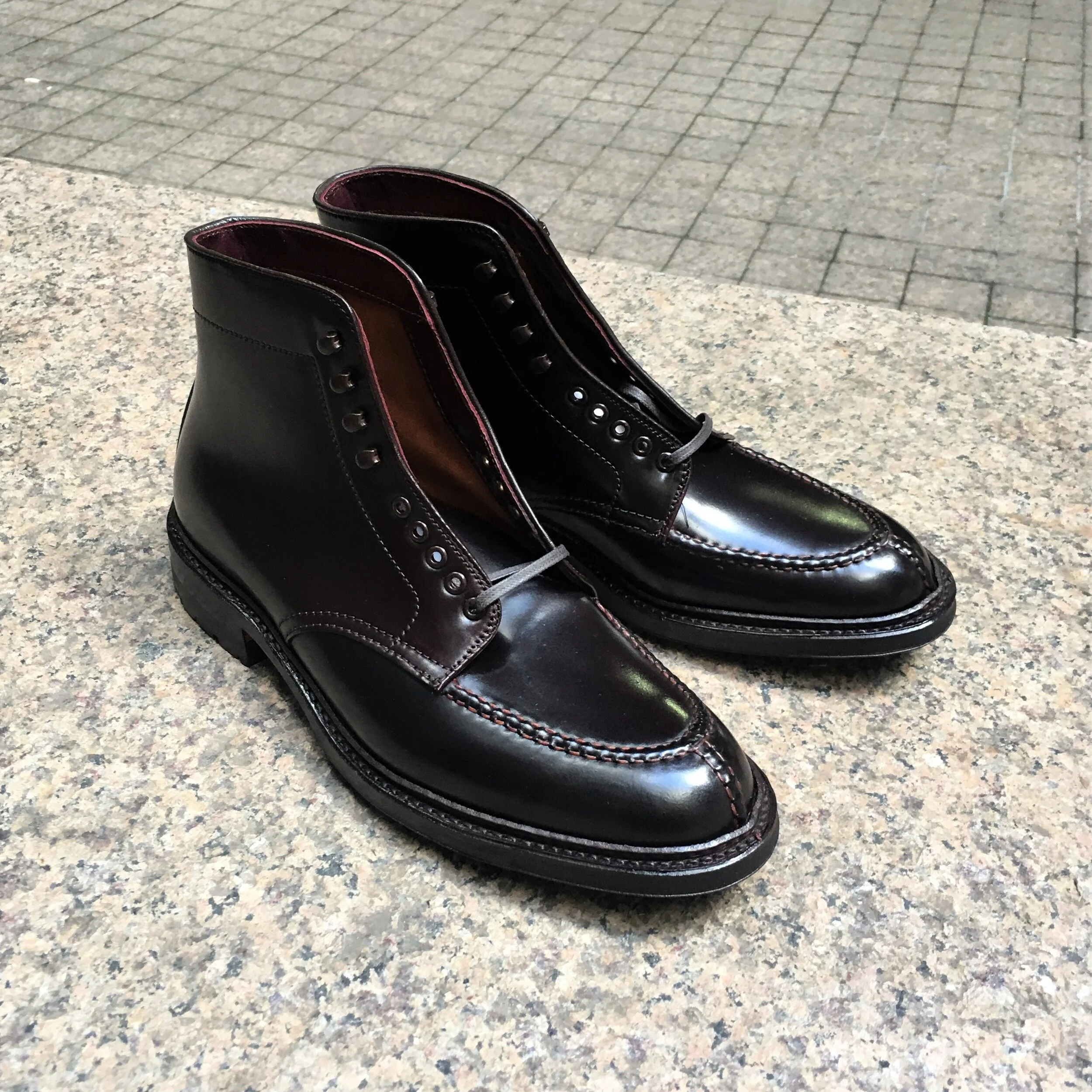 #M6901HC Color #8 Commando Soles — mouldedshoe