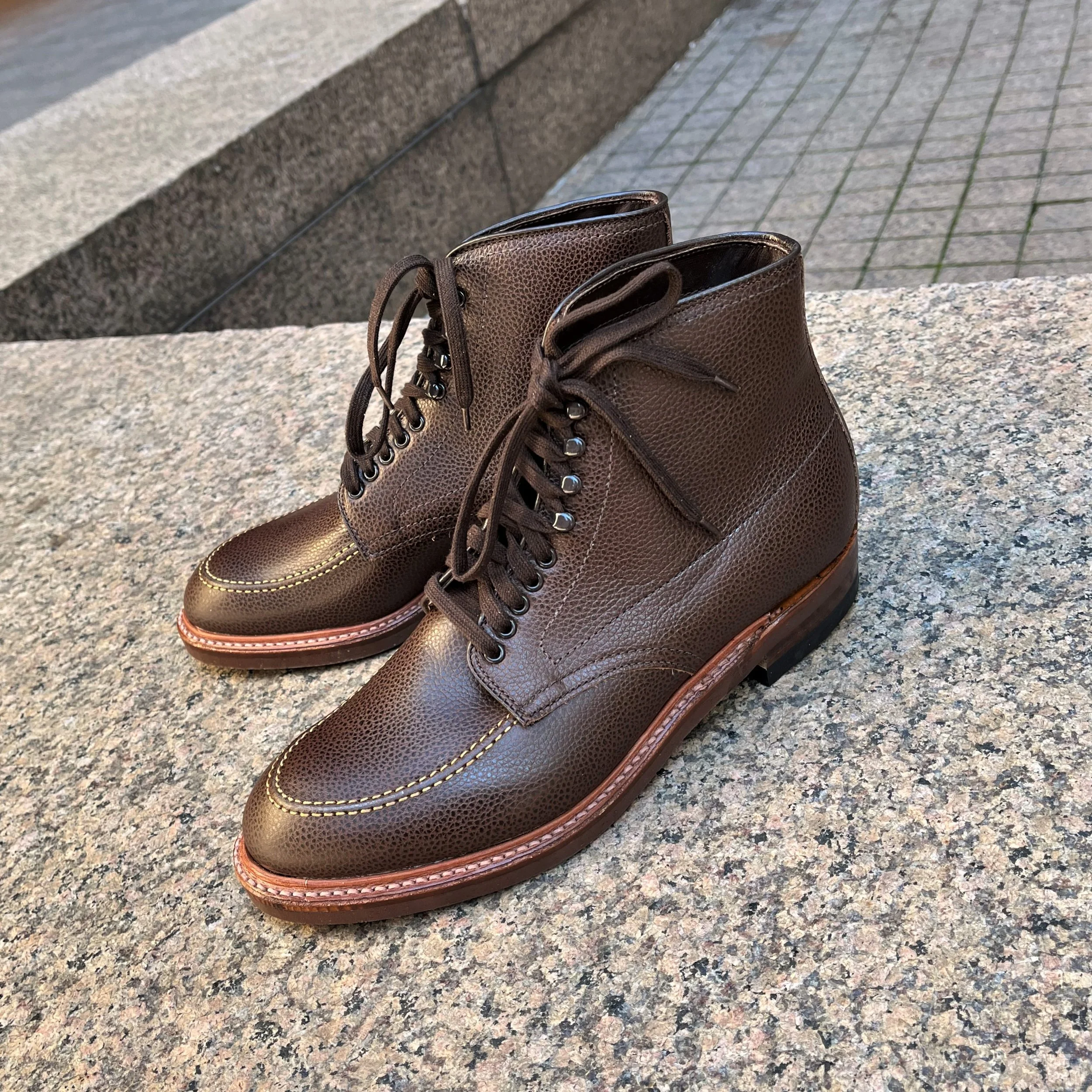 #D2903H Brown JS Grain — mouldedshoe