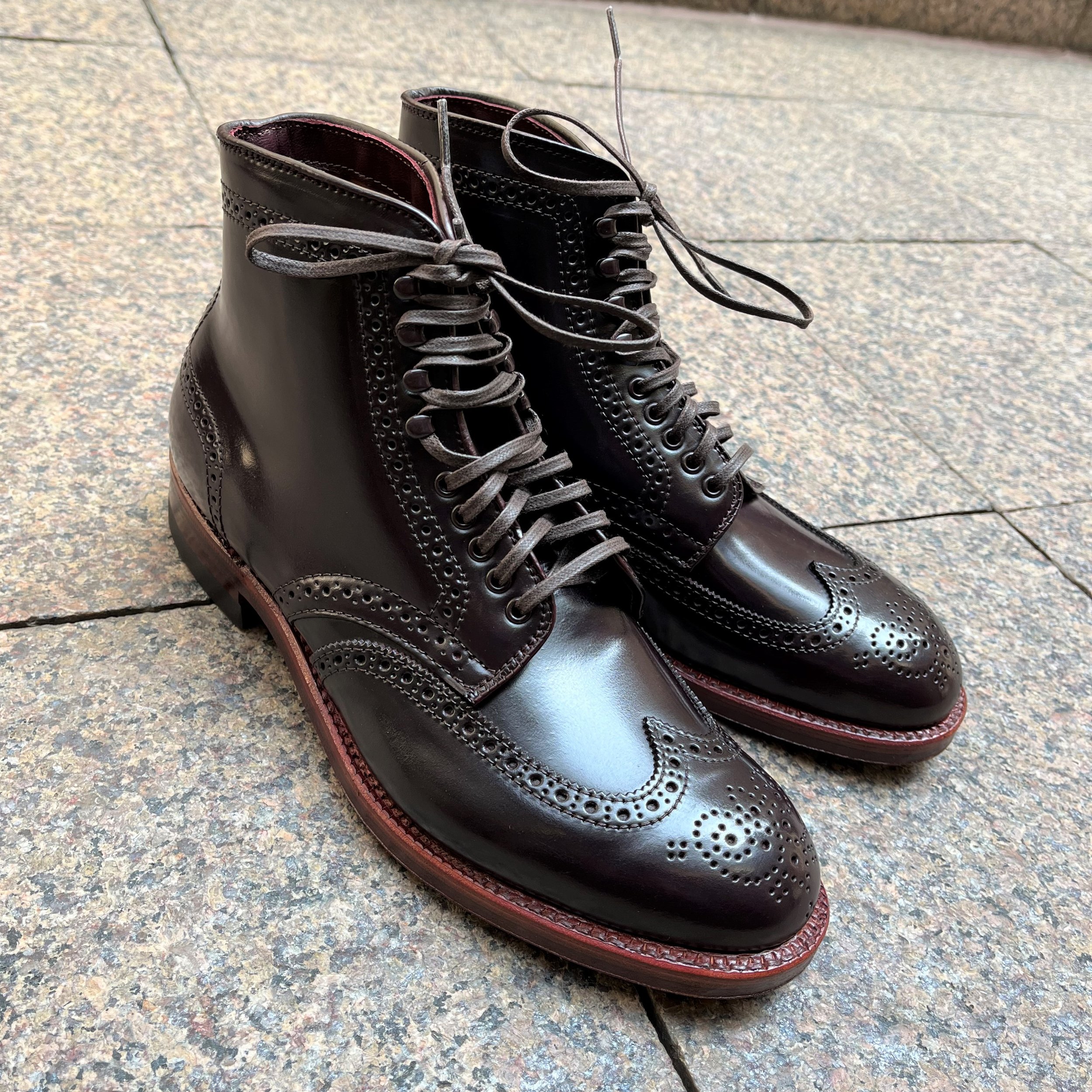 Color #8 Cordovan Shell Wing Tip Boot — mouldedshoe