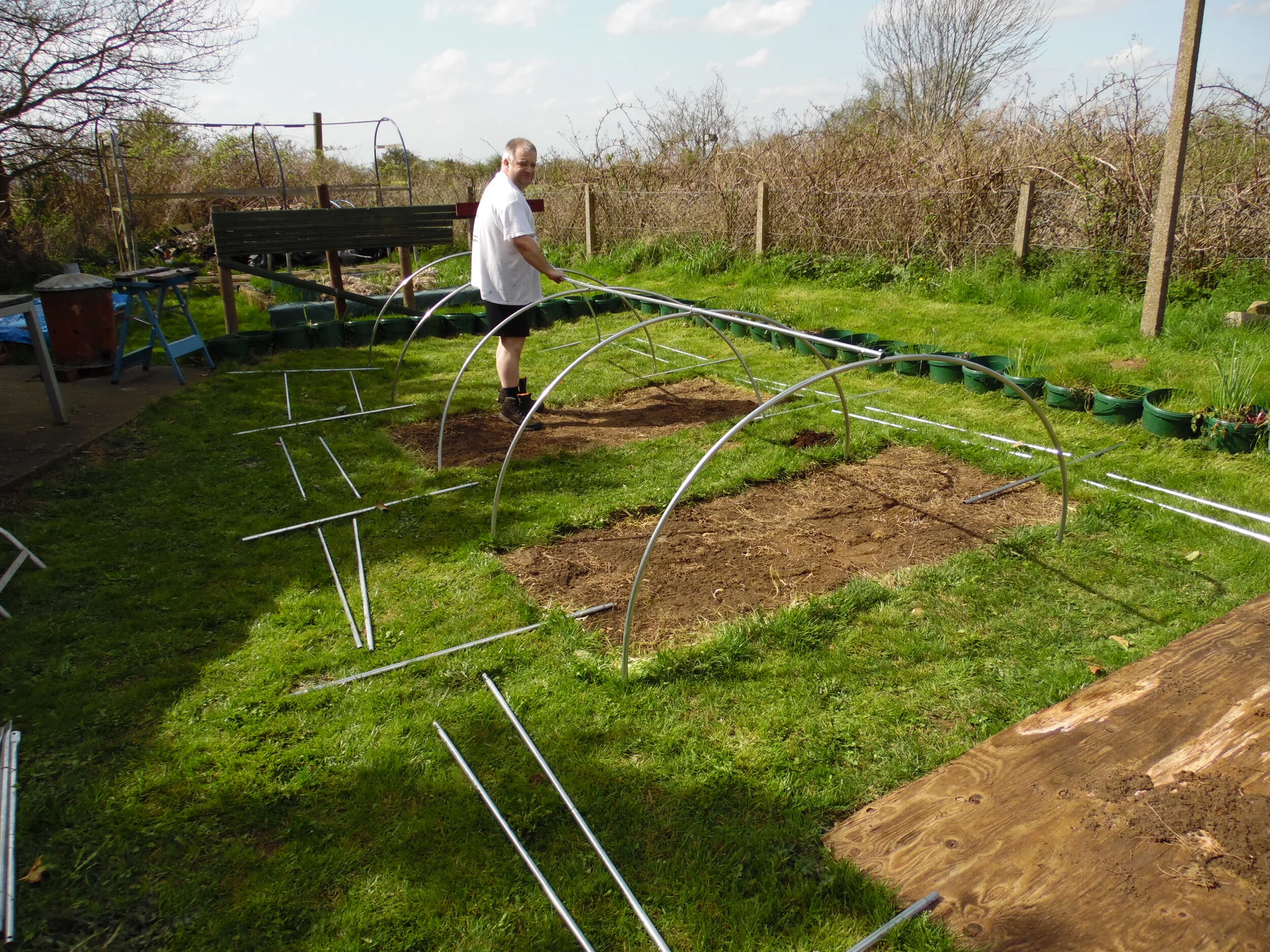 Guide to putting up a polytunnel. Part 1. — StrawbaleVeg ...