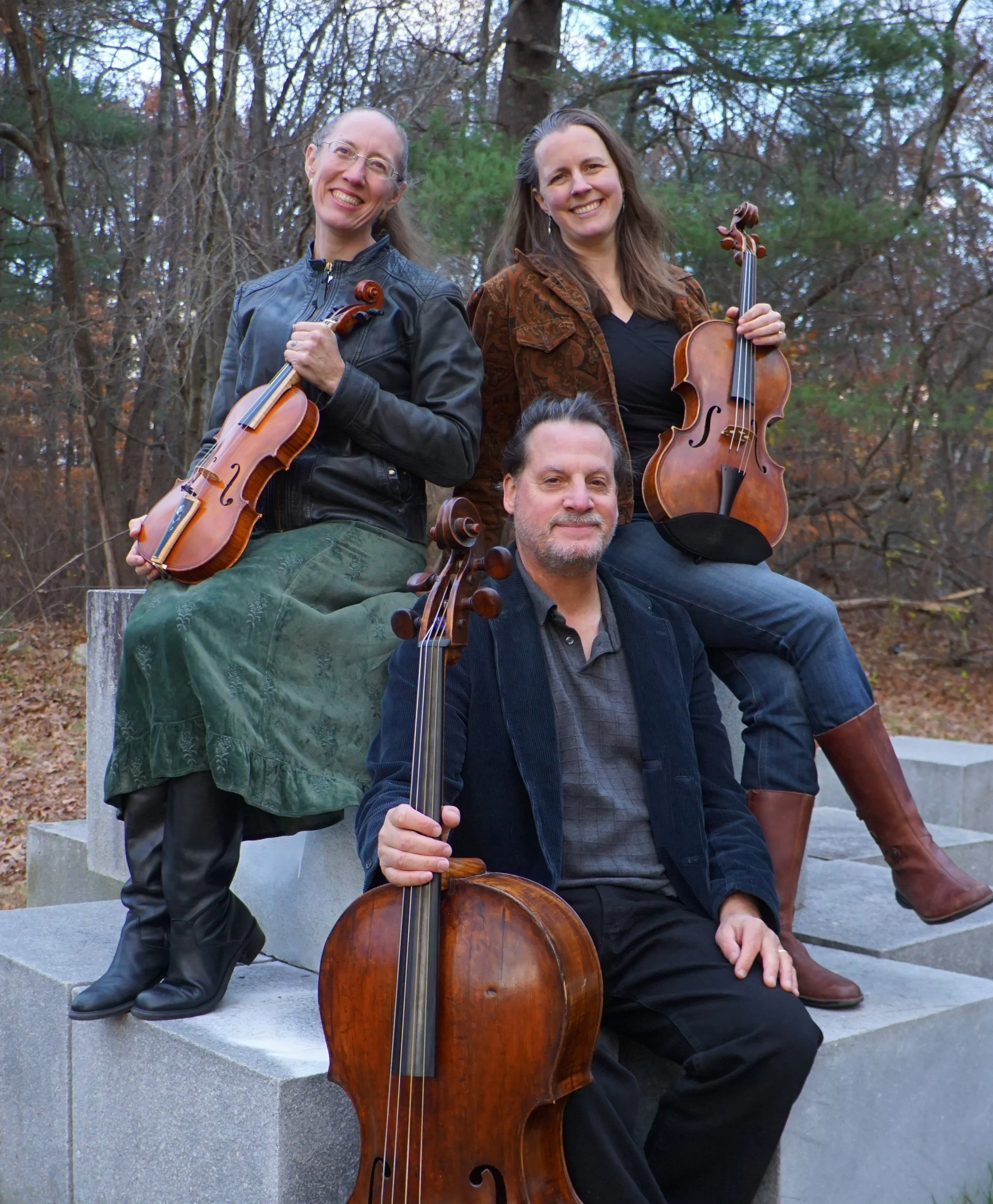 Folk Baroque Trio — Emily Rideout • viola