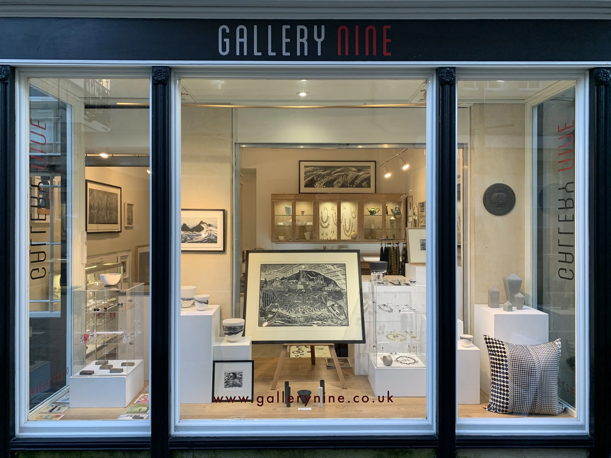 Gallery Nine Bath - Gallery for collectable Arts and Crafts