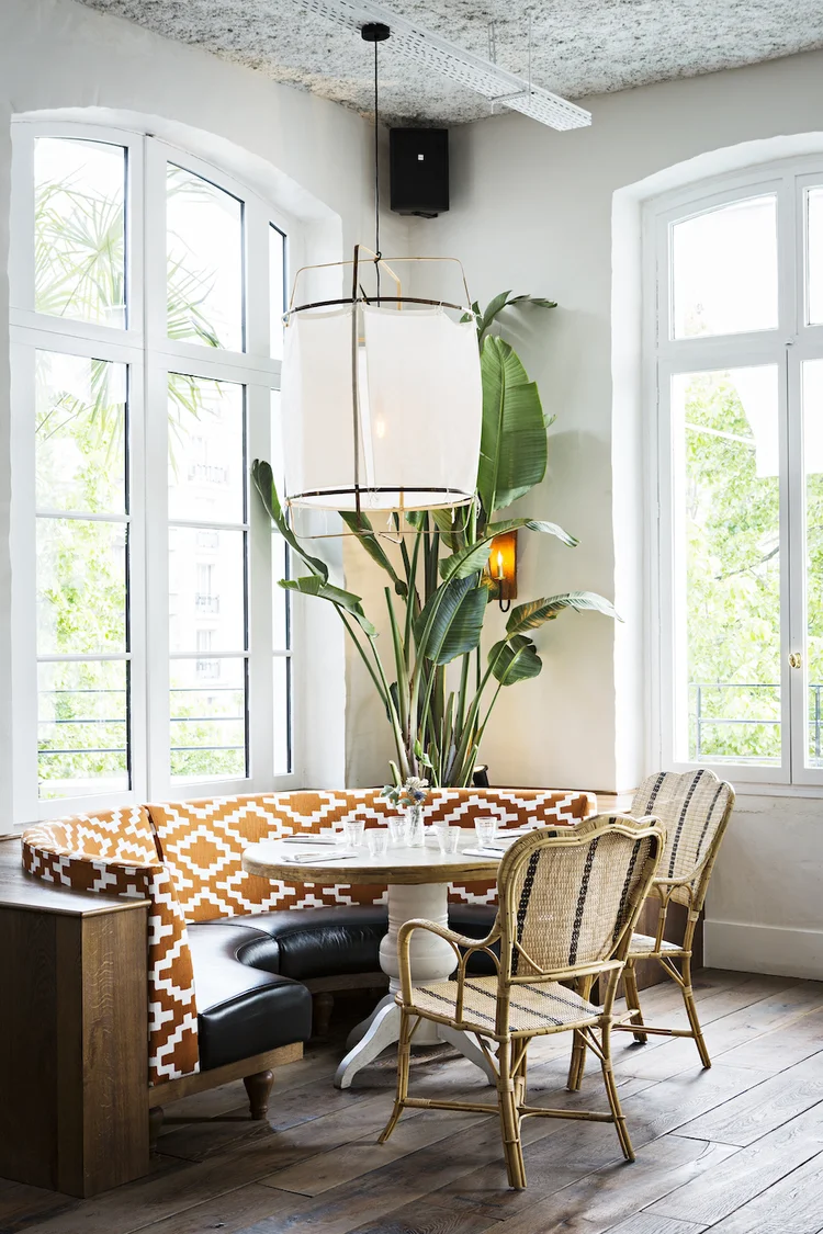 Parisian Eatery With Beautiful Boho Design — decor8