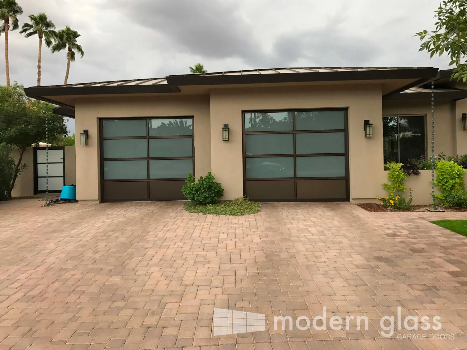 Residential Modern Glass Garage Doors & Sliding Glass Walls for Custom ...
