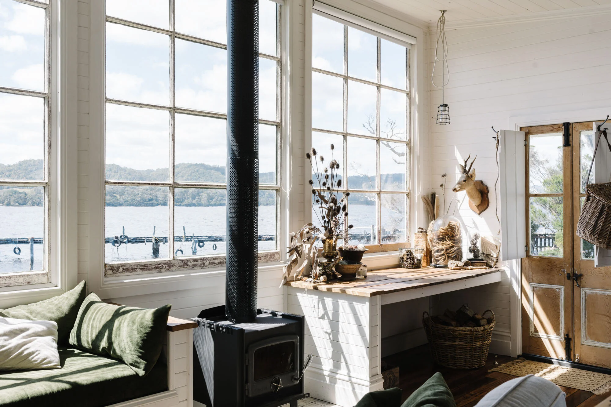 Captain's Rest — Hunter & Folk